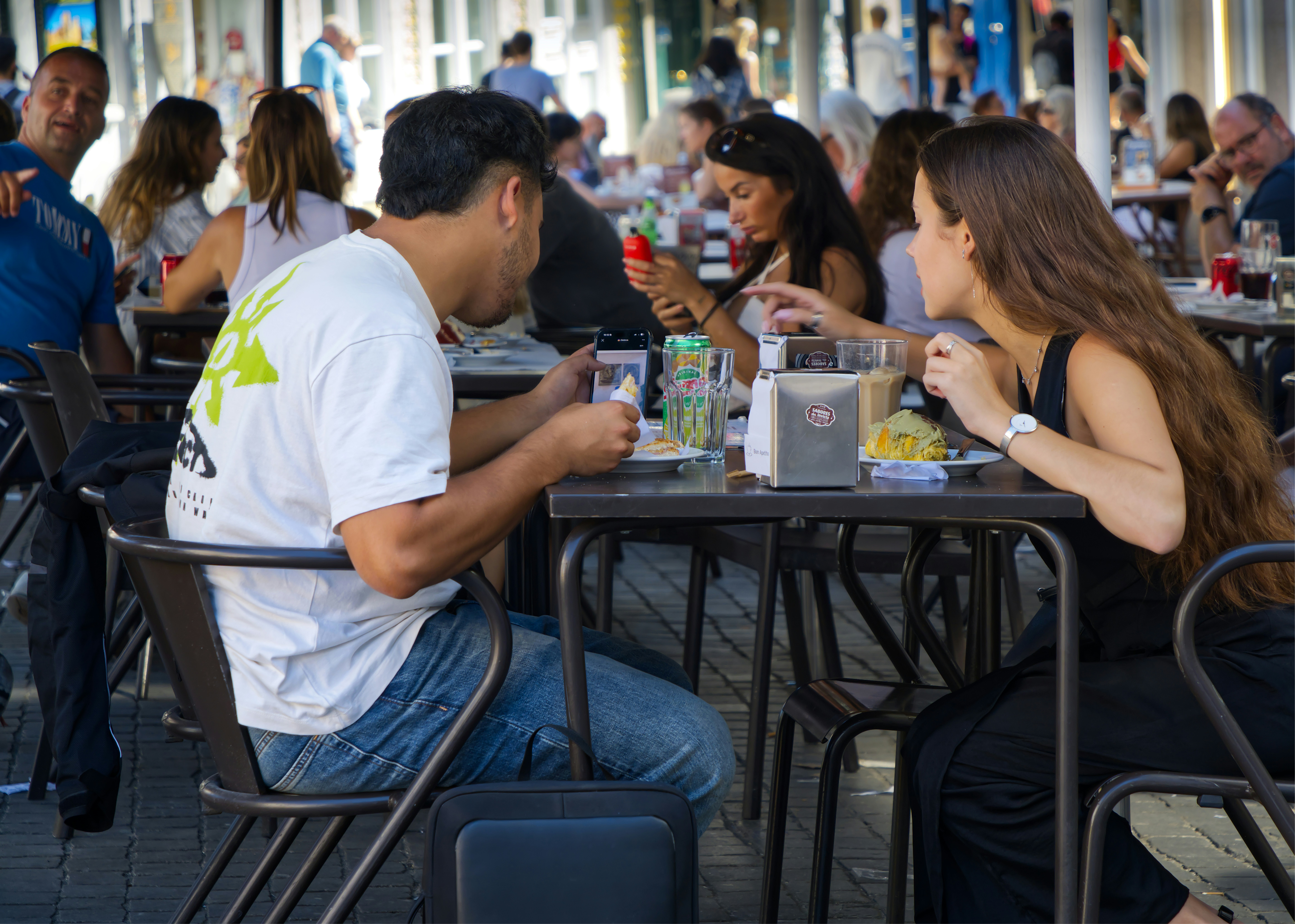 Midday Café Conversation: A Tangled Table of Shared Moments
