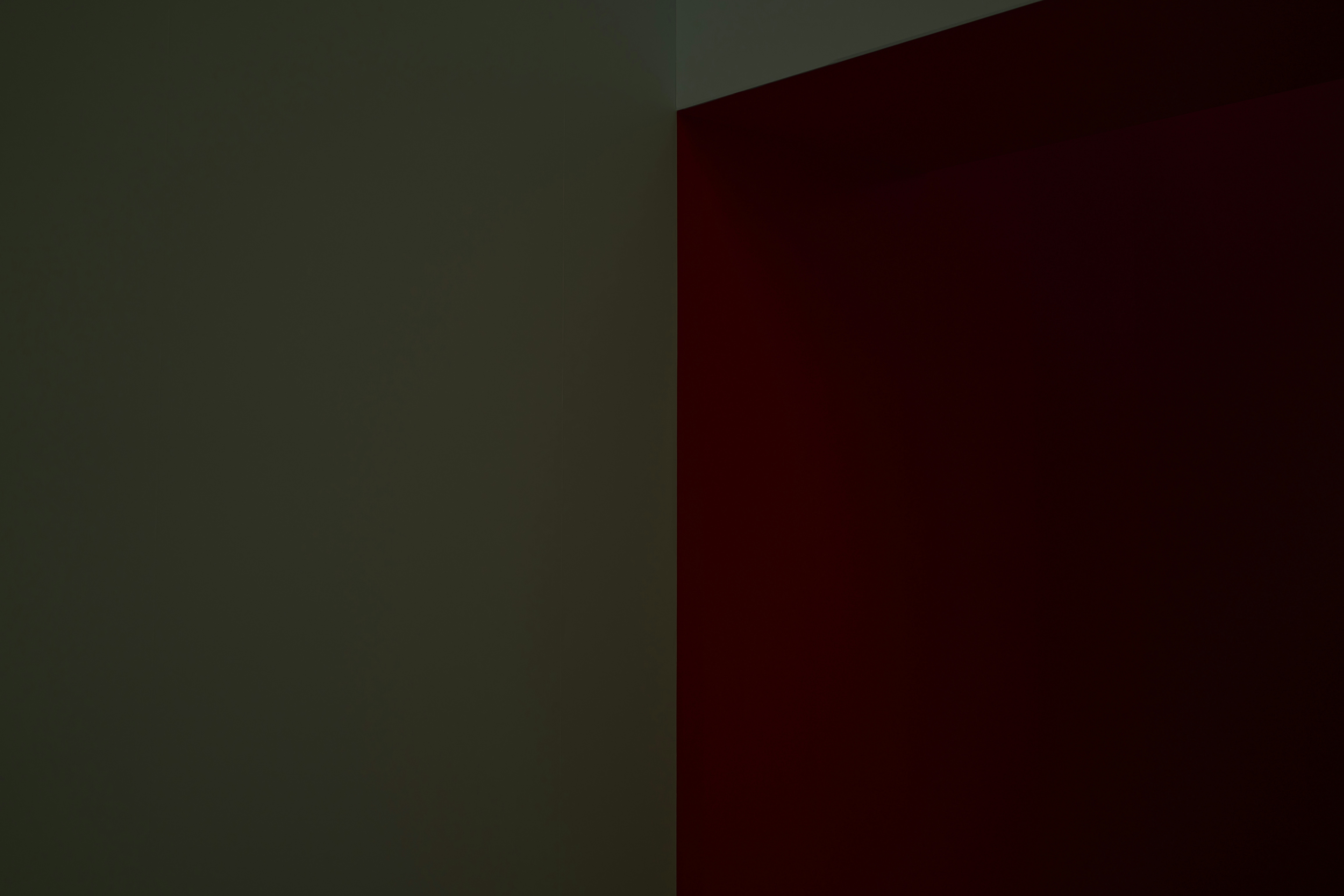 Dual-toned corner: a quiet division of color and shadow