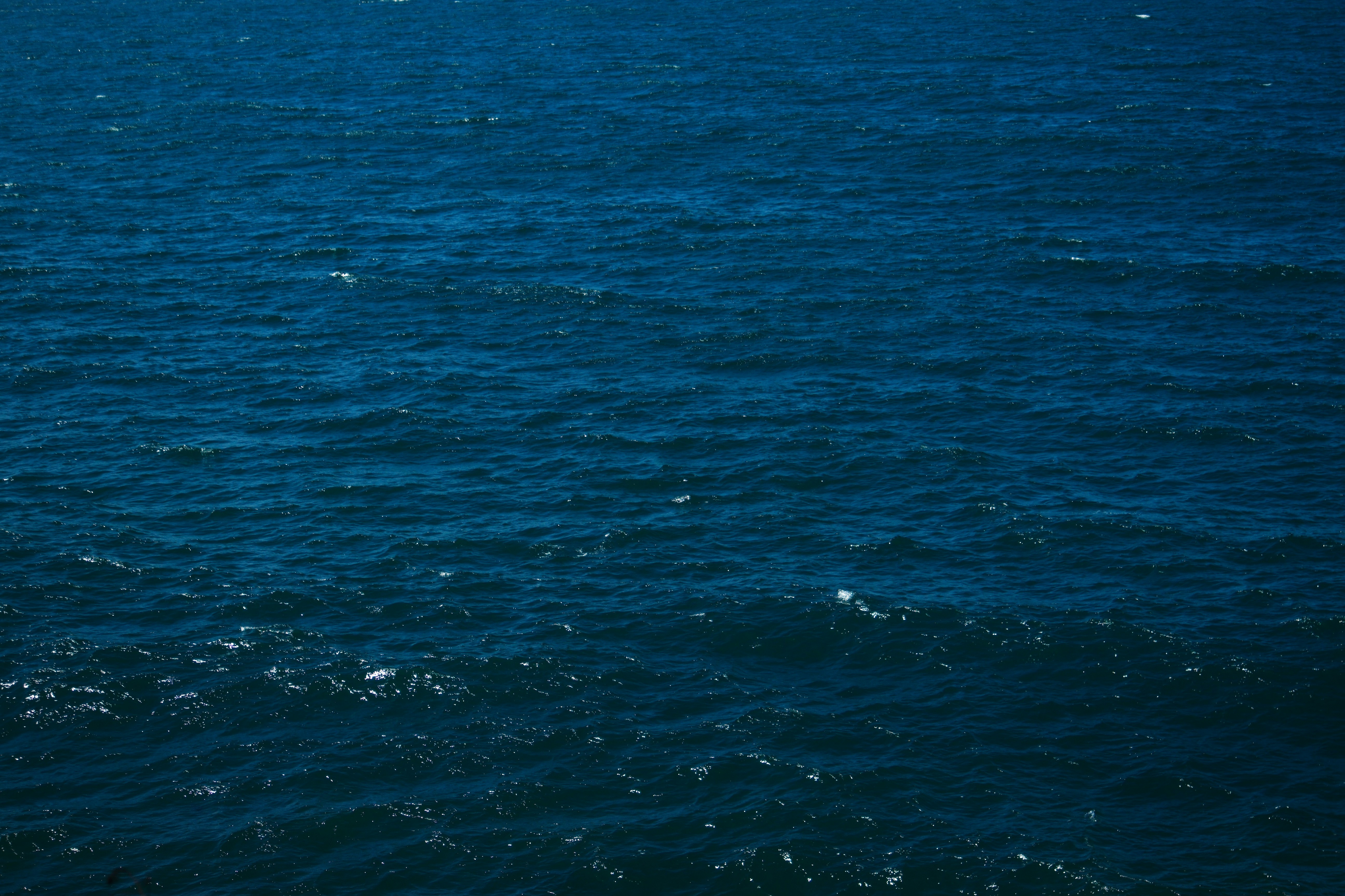 Midday Blue: A Vast Expanse of Sea Pearls