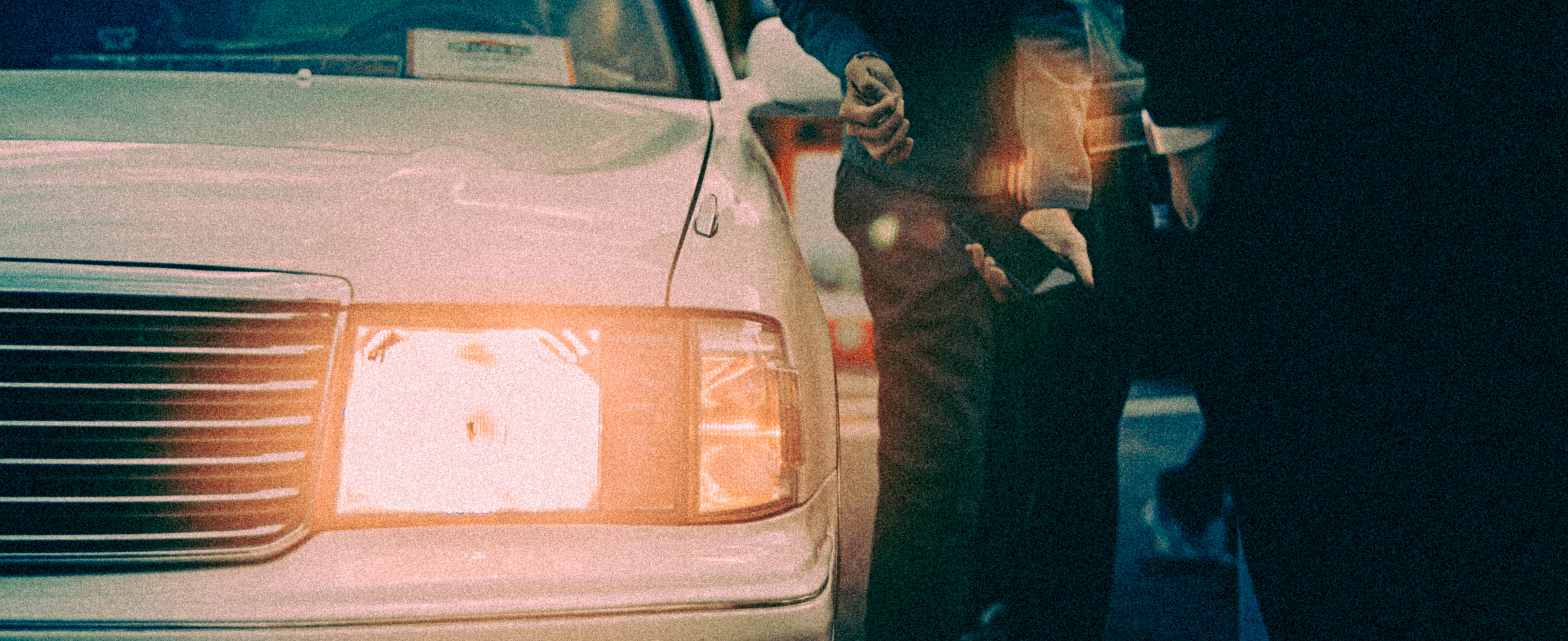 Headlight Ambition: A Glimpse of a Night Pursuit