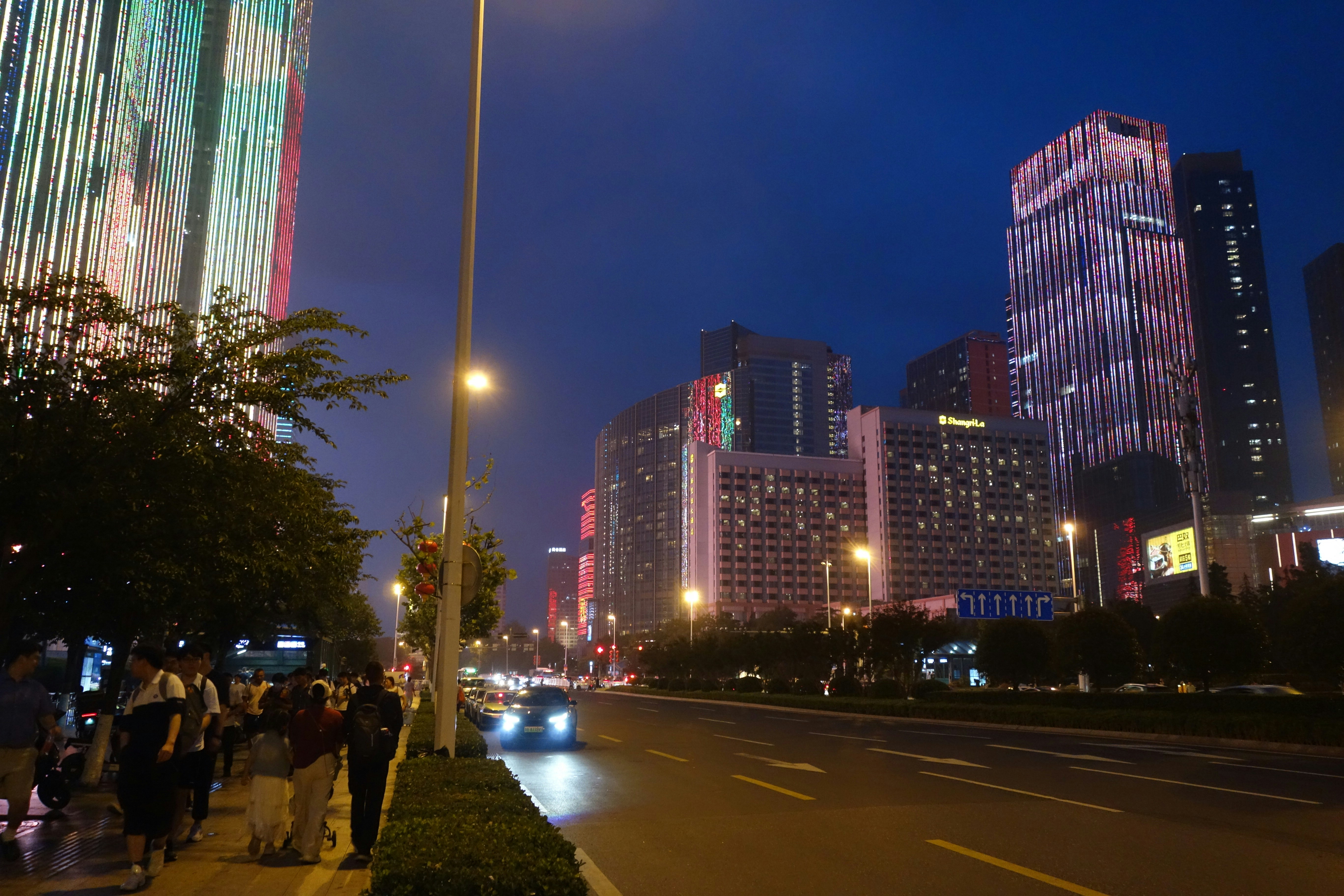 Neon-Threaded Avenue: City Pulse Beneath Night Glow