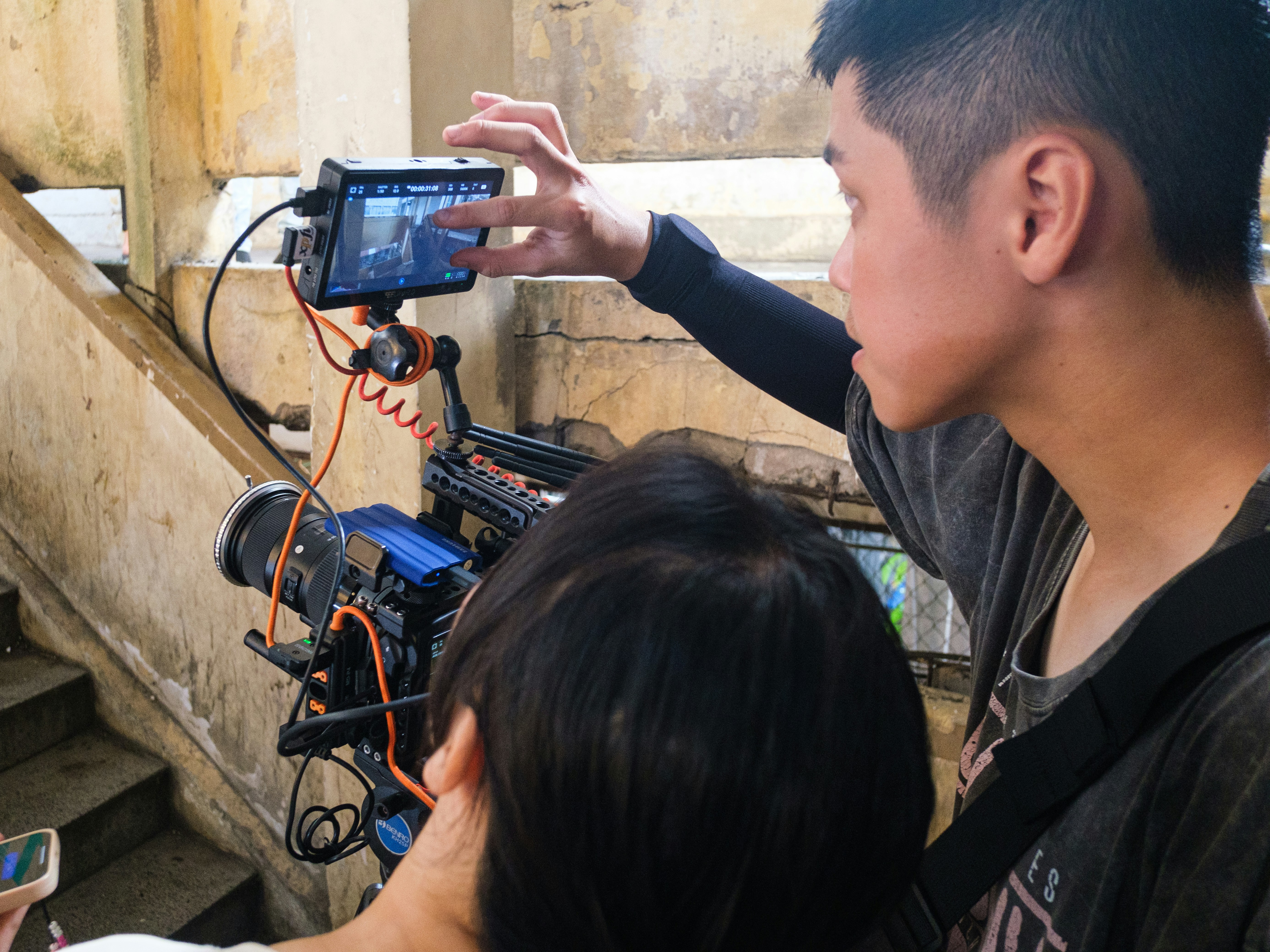 Hands-On Filmmaking: Framing the Shot with a Small Rig