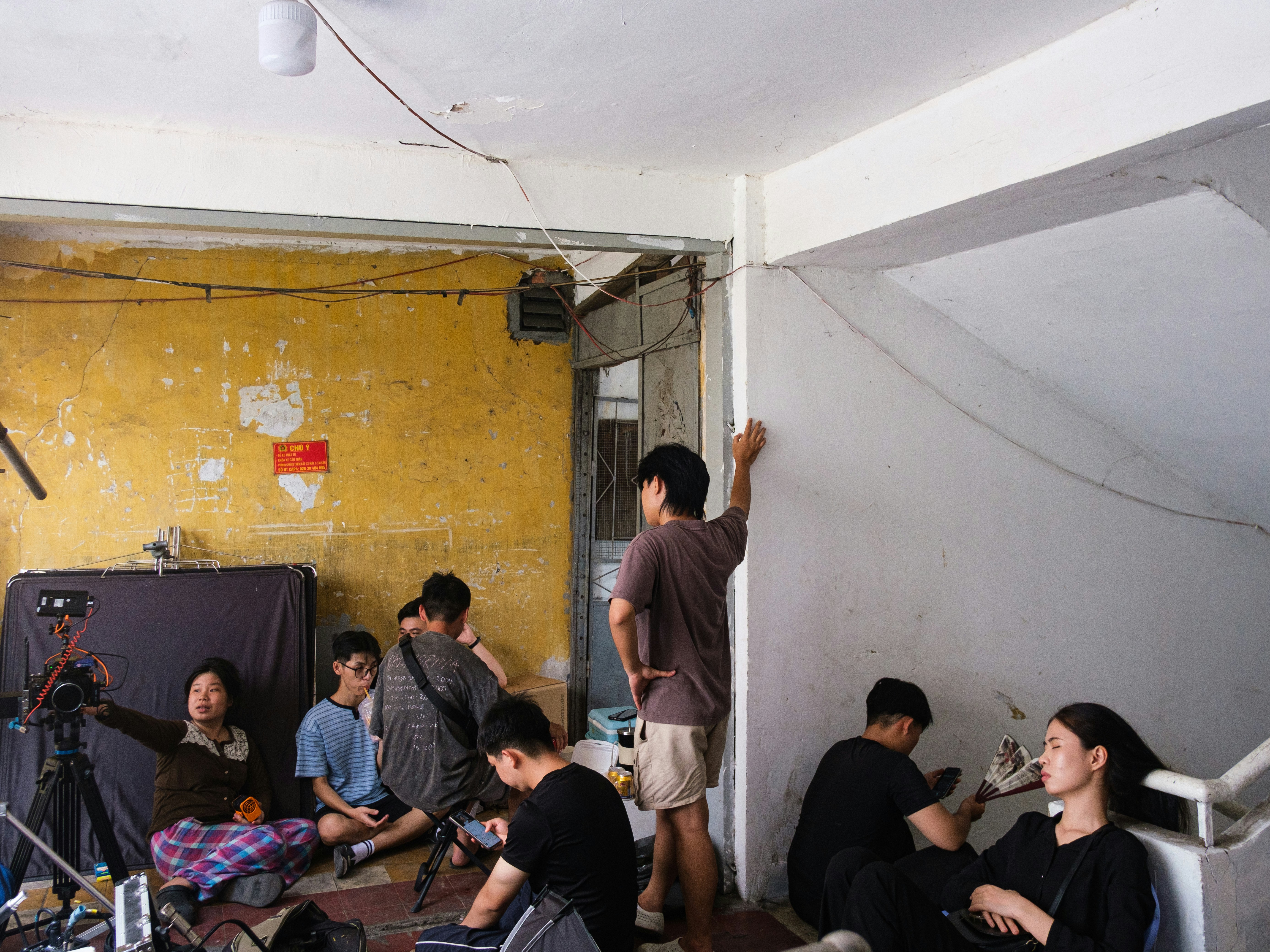 Making Space in a Small Studio: A Candid Moment Among Friends