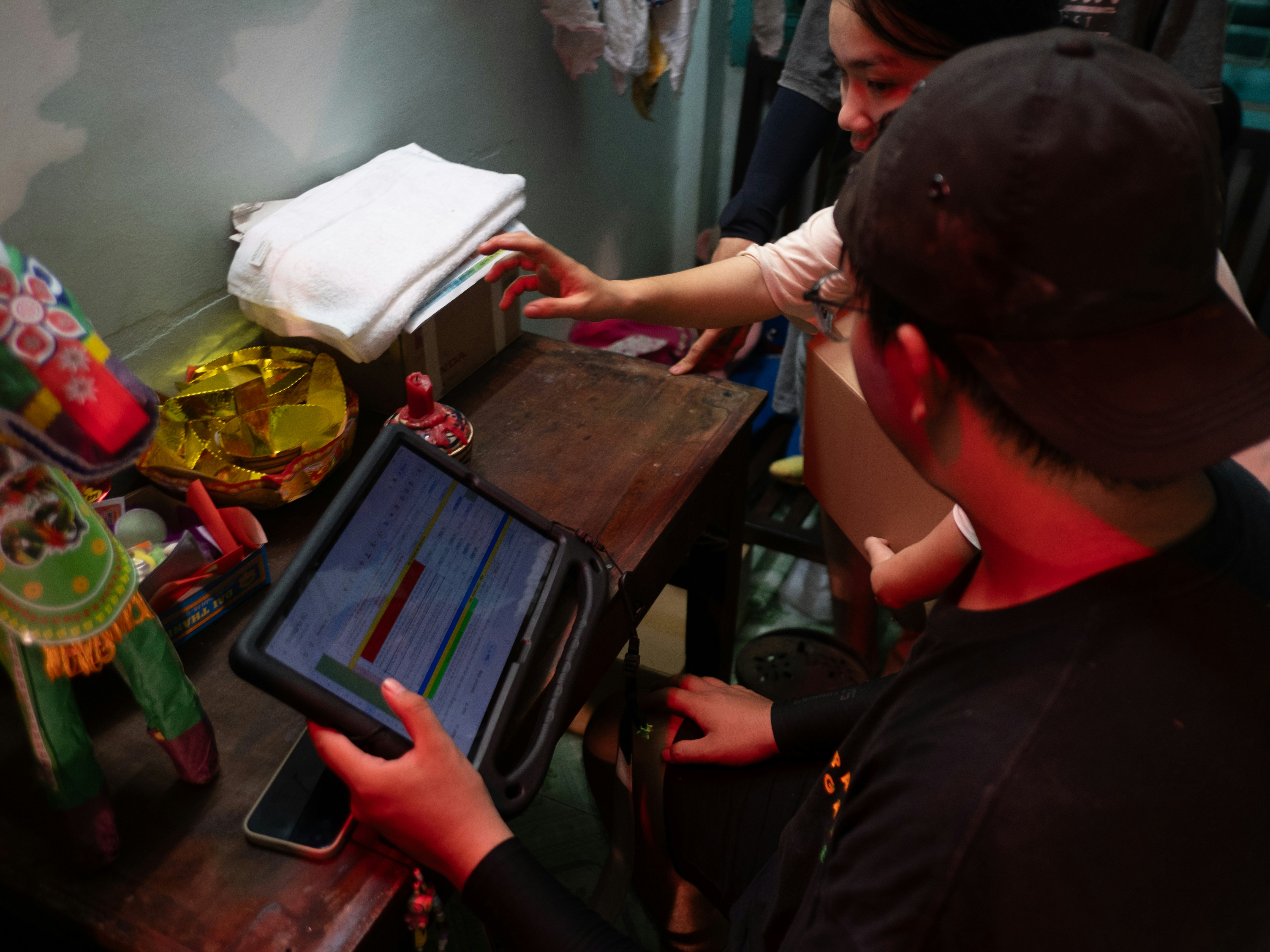 Touchscreen Checkout: A Closer Look at the Point-of-Sale Interaction
