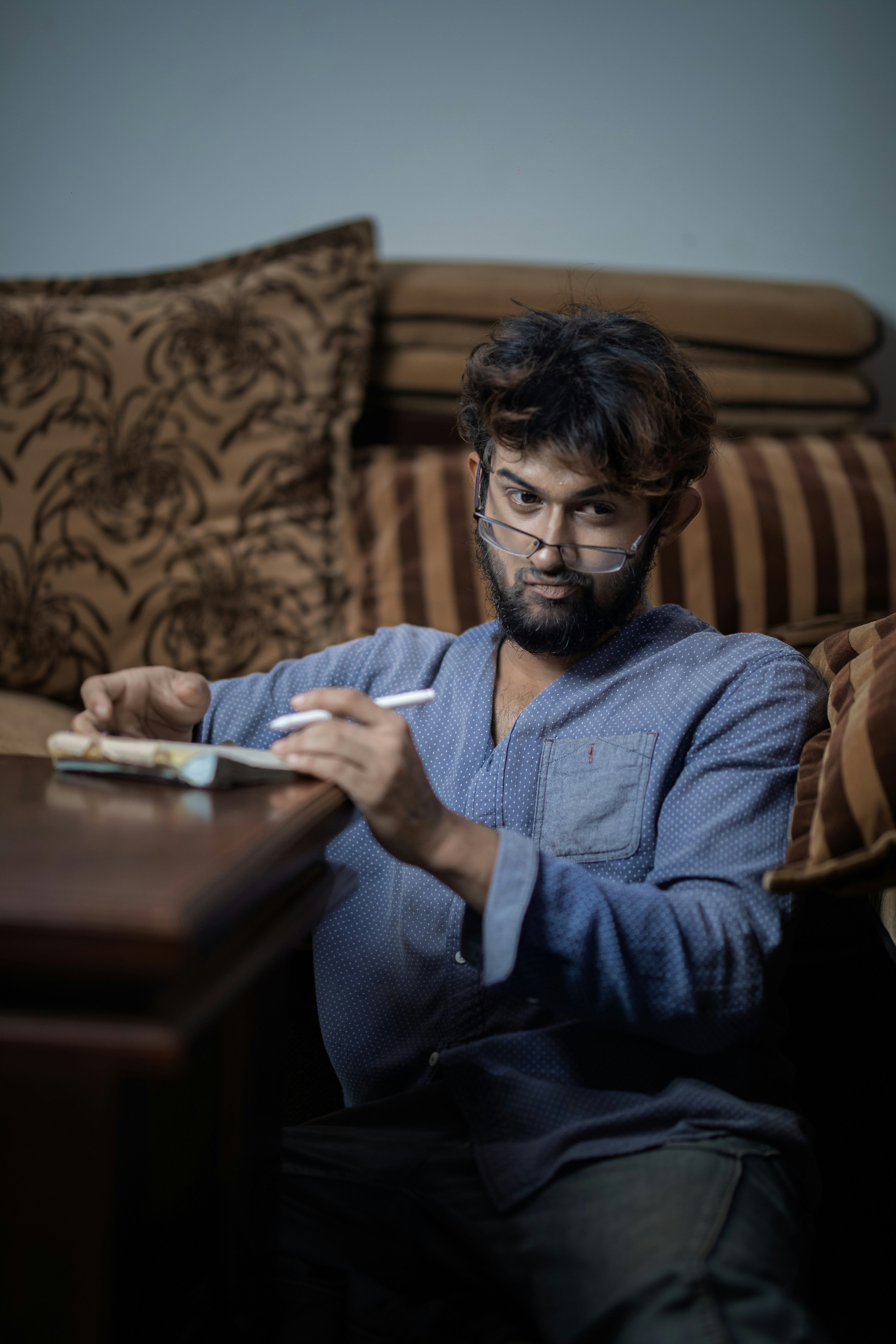 Deskside Clarity: Focused Gaze at a Contemplative Doodler