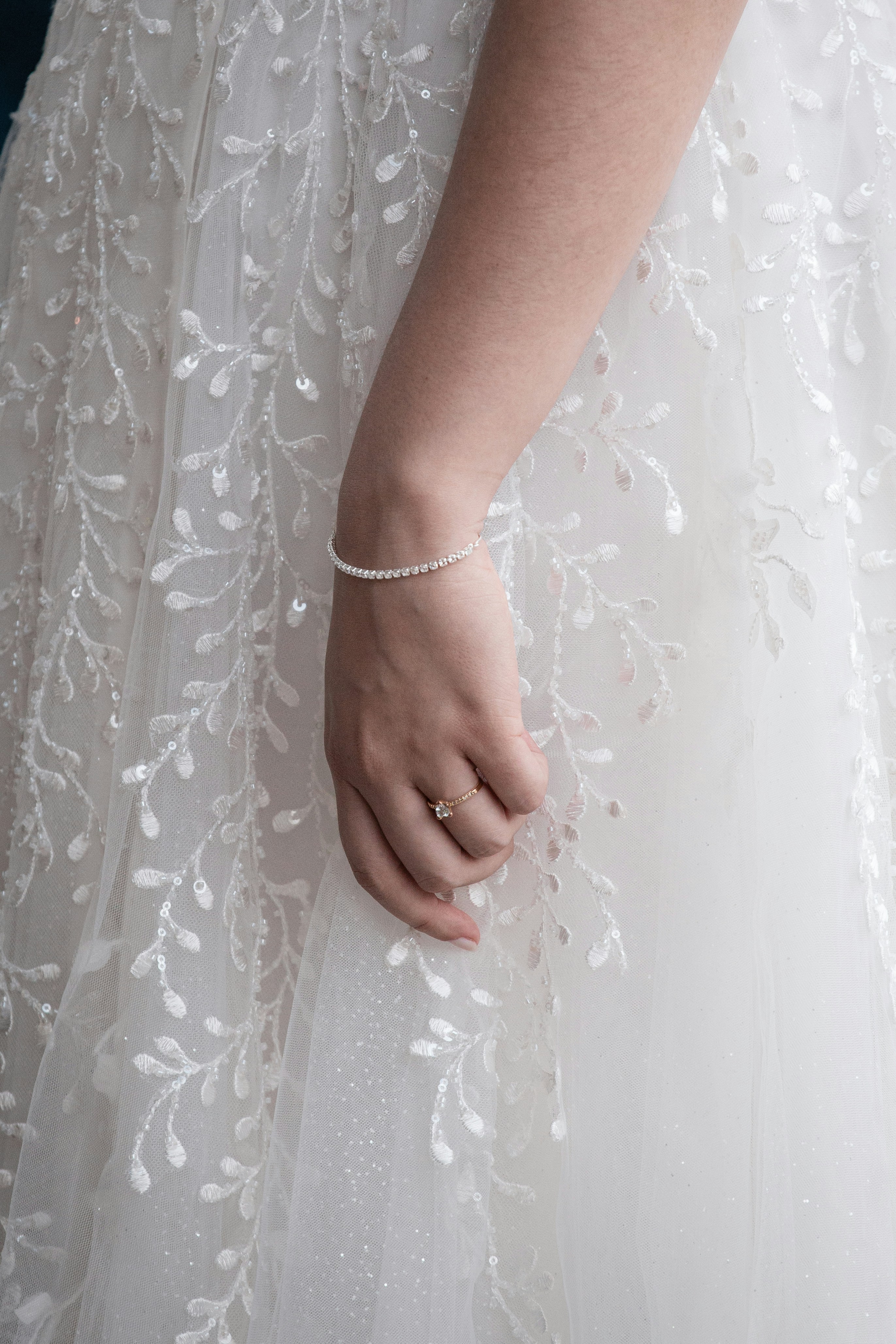 Embroidered Veil, Gentle Hand: A Bride’s Quiet Moment