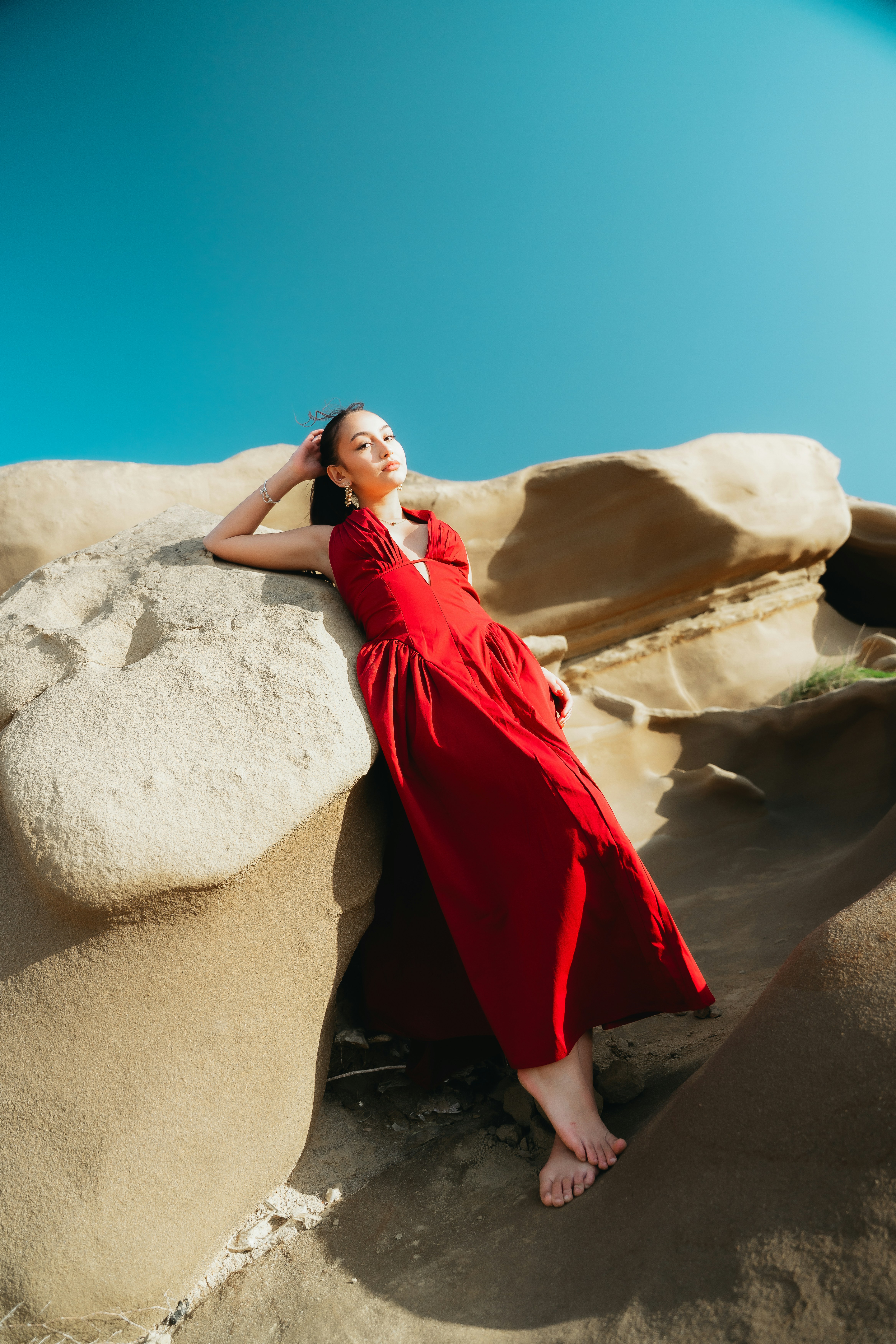 Red Dress on Riverside Silk: A Quiet Escape Among Desert Boulders