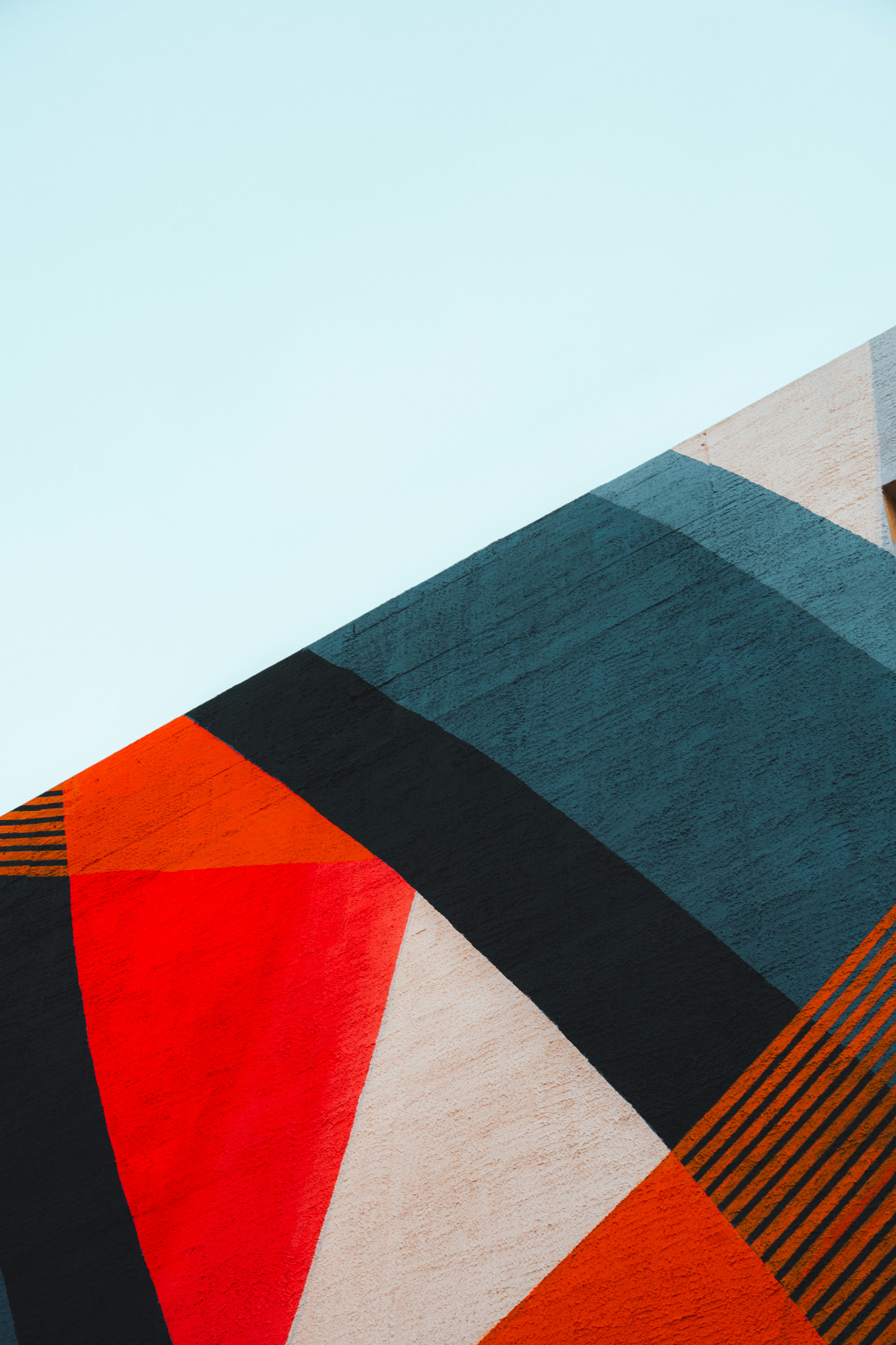 Geometric Facets: A Prism of Painted Angles