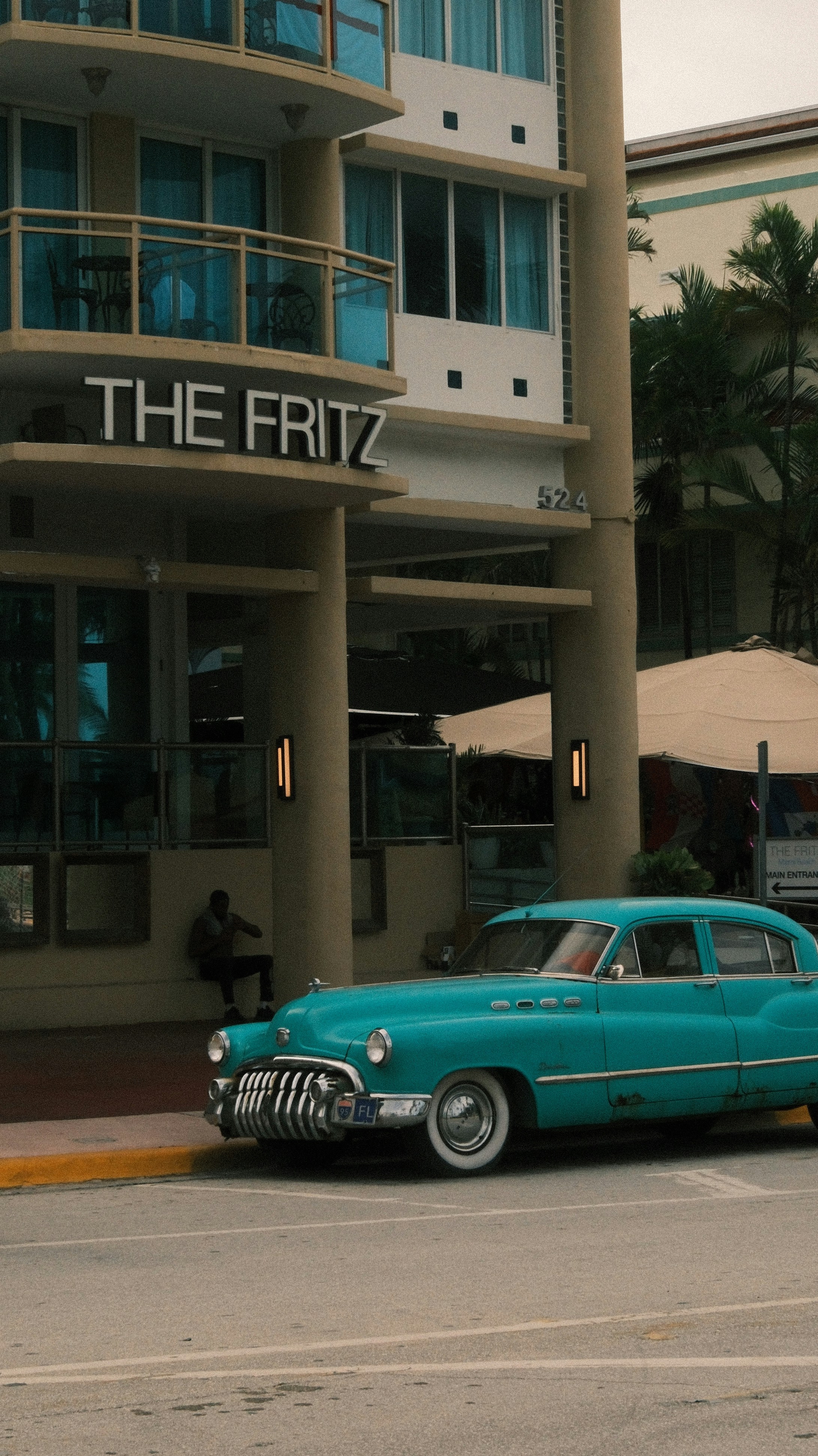 Turquoise Classic by the curb of The Fritz