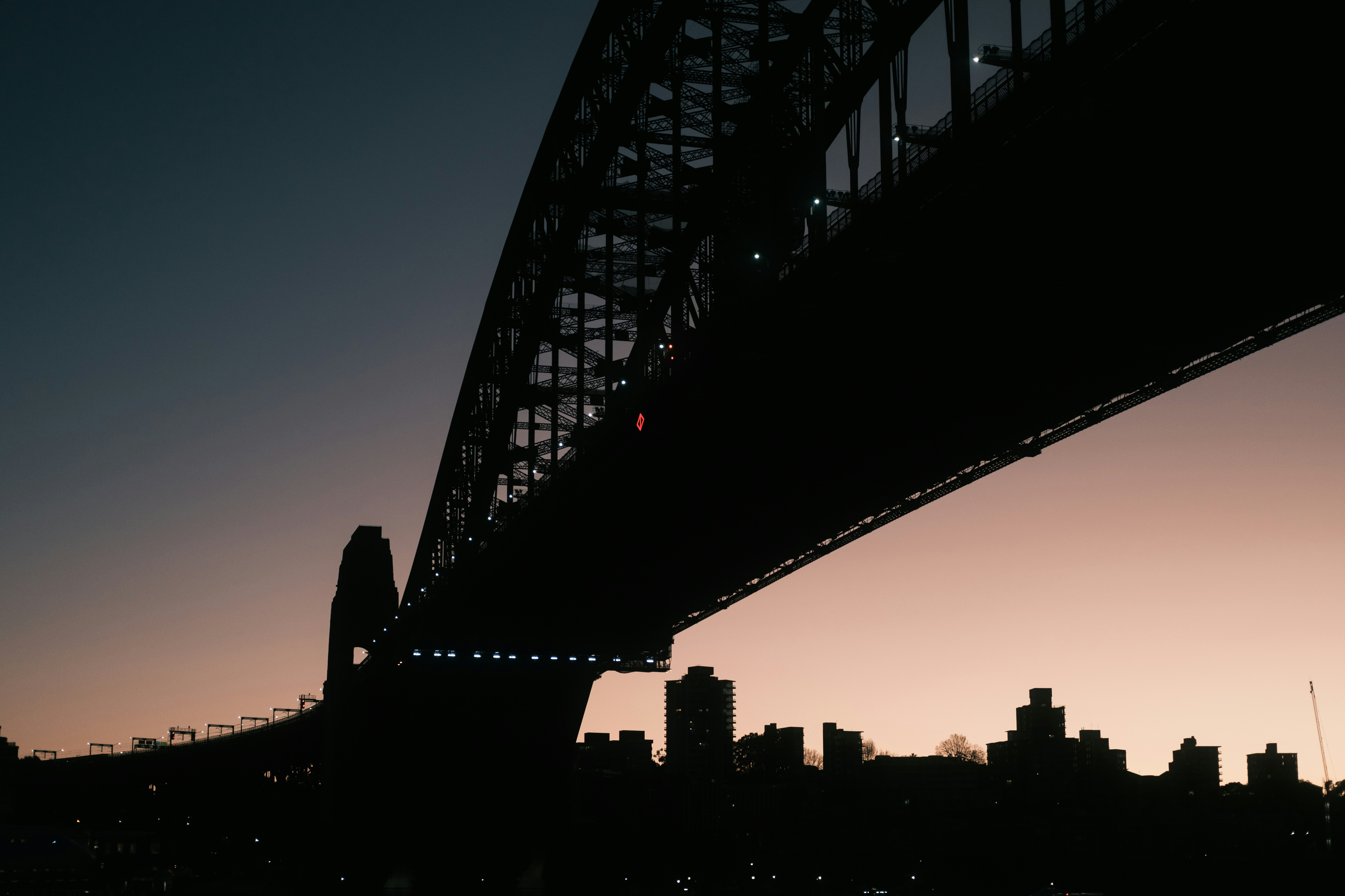 Silhouette Over the Spanning Arc