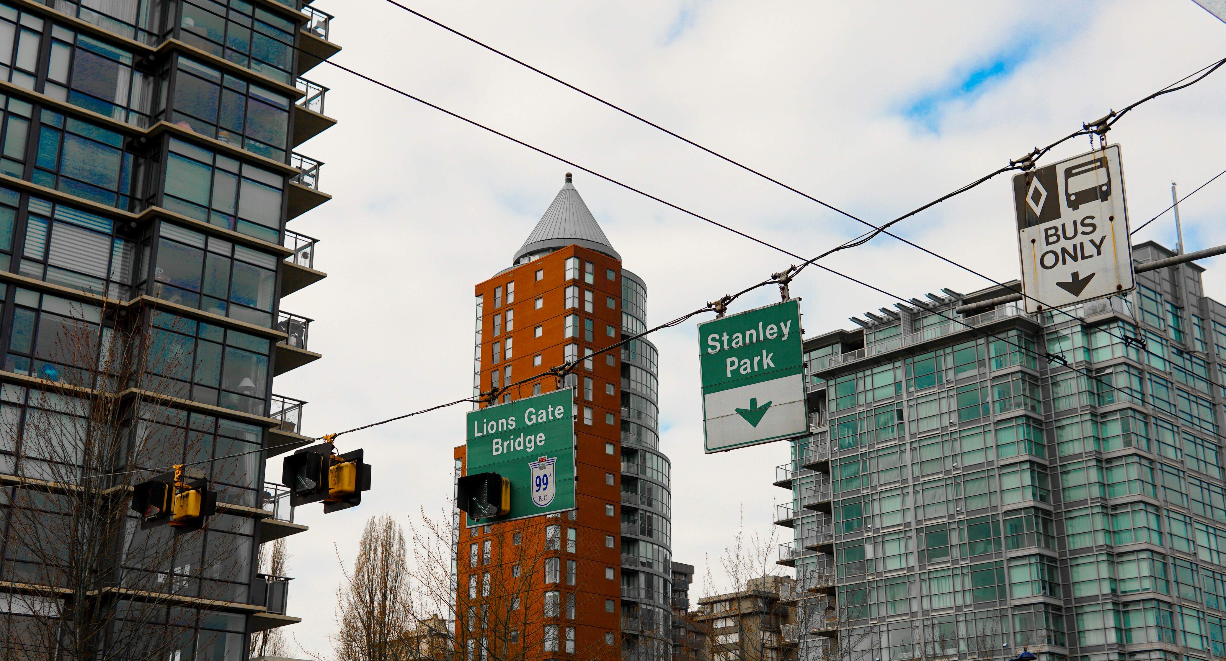 City Arches and Glass: Navigating the Modern Corridor