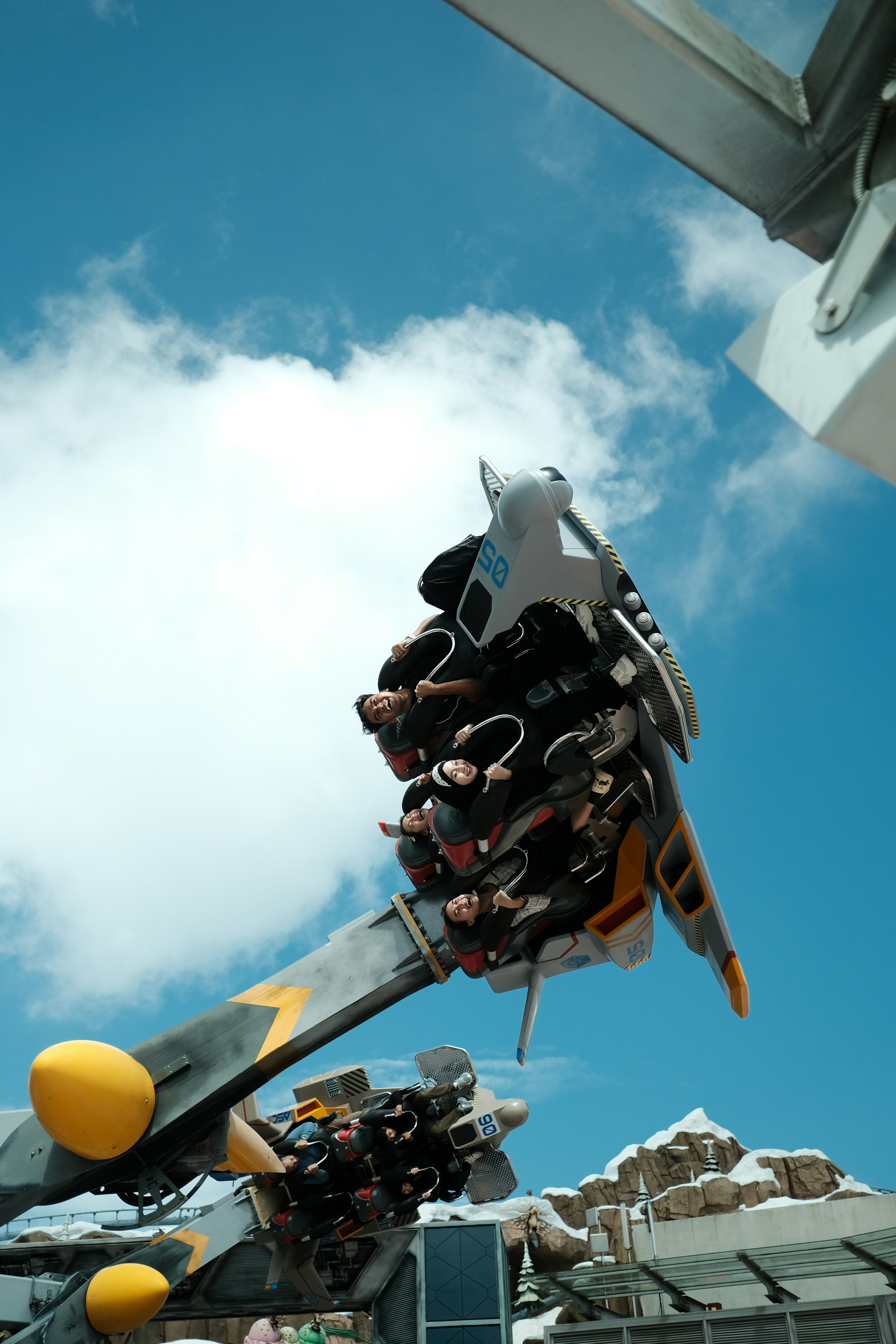 G-force Thrill: A Tilted Ride Packed with Grin-Ready Passengers