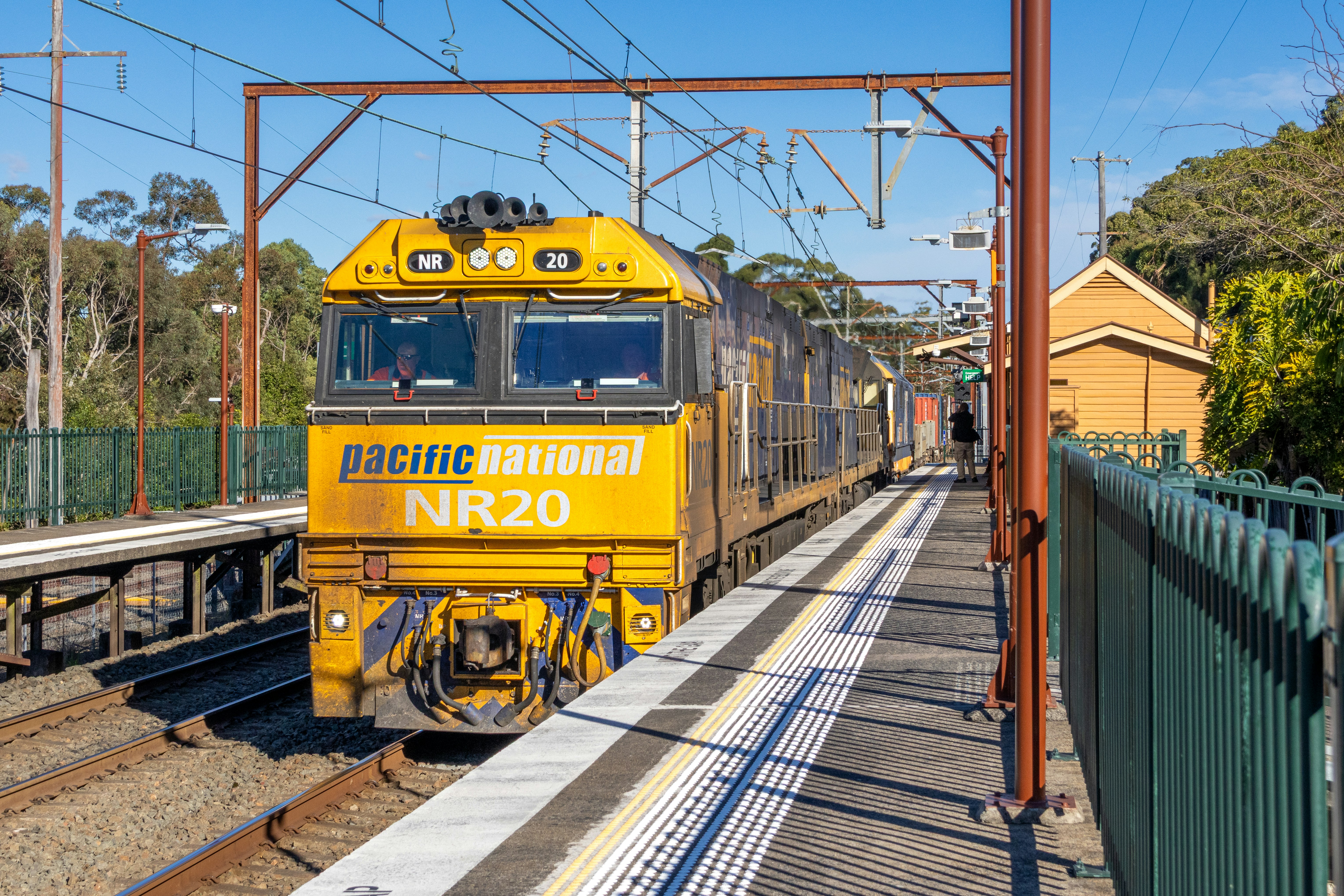 NR20 in Golden Light: A Pacific National Dream Train at Dawn