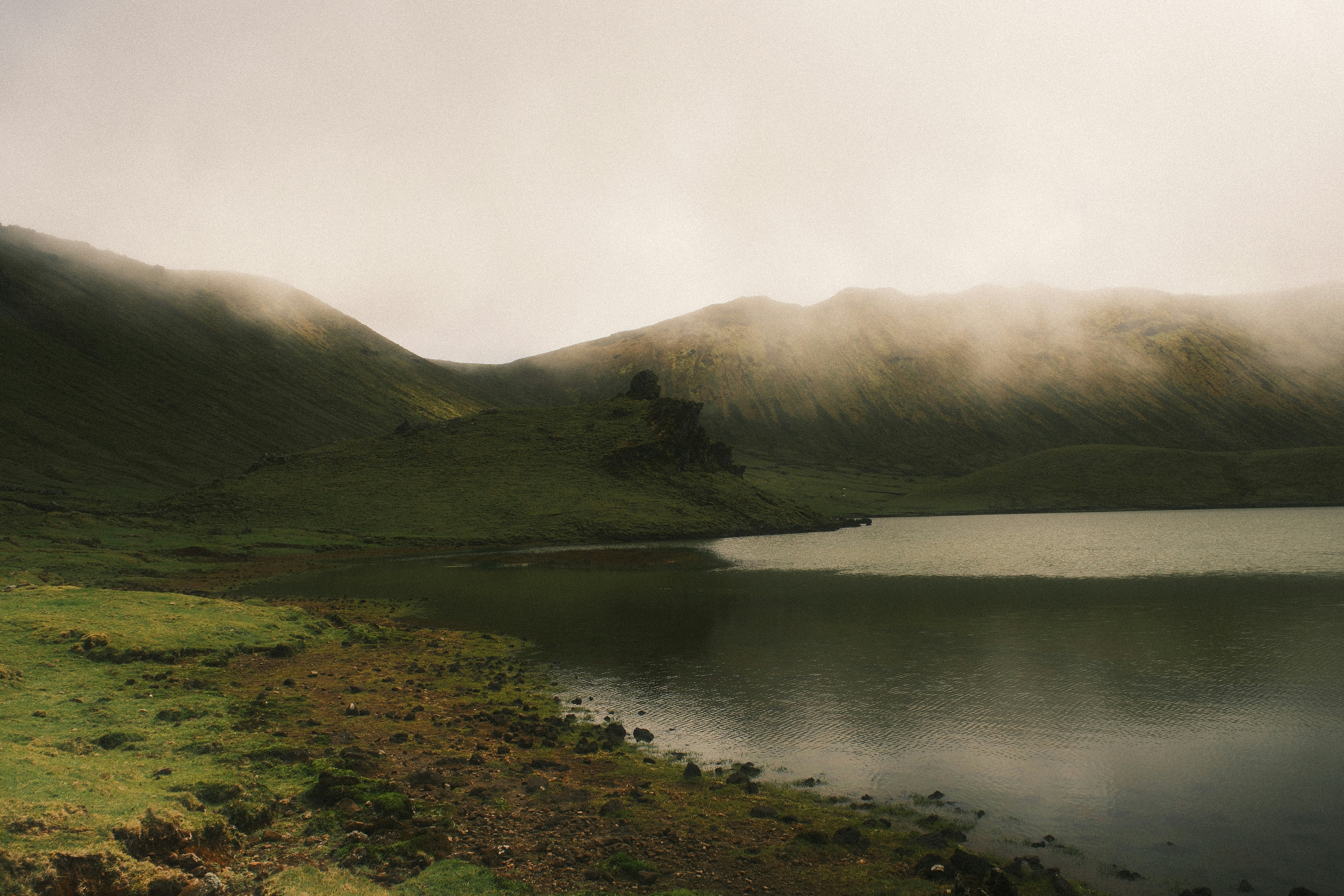 Mist over the Moor: A Quiet Lap of Rolling Hills and Lake