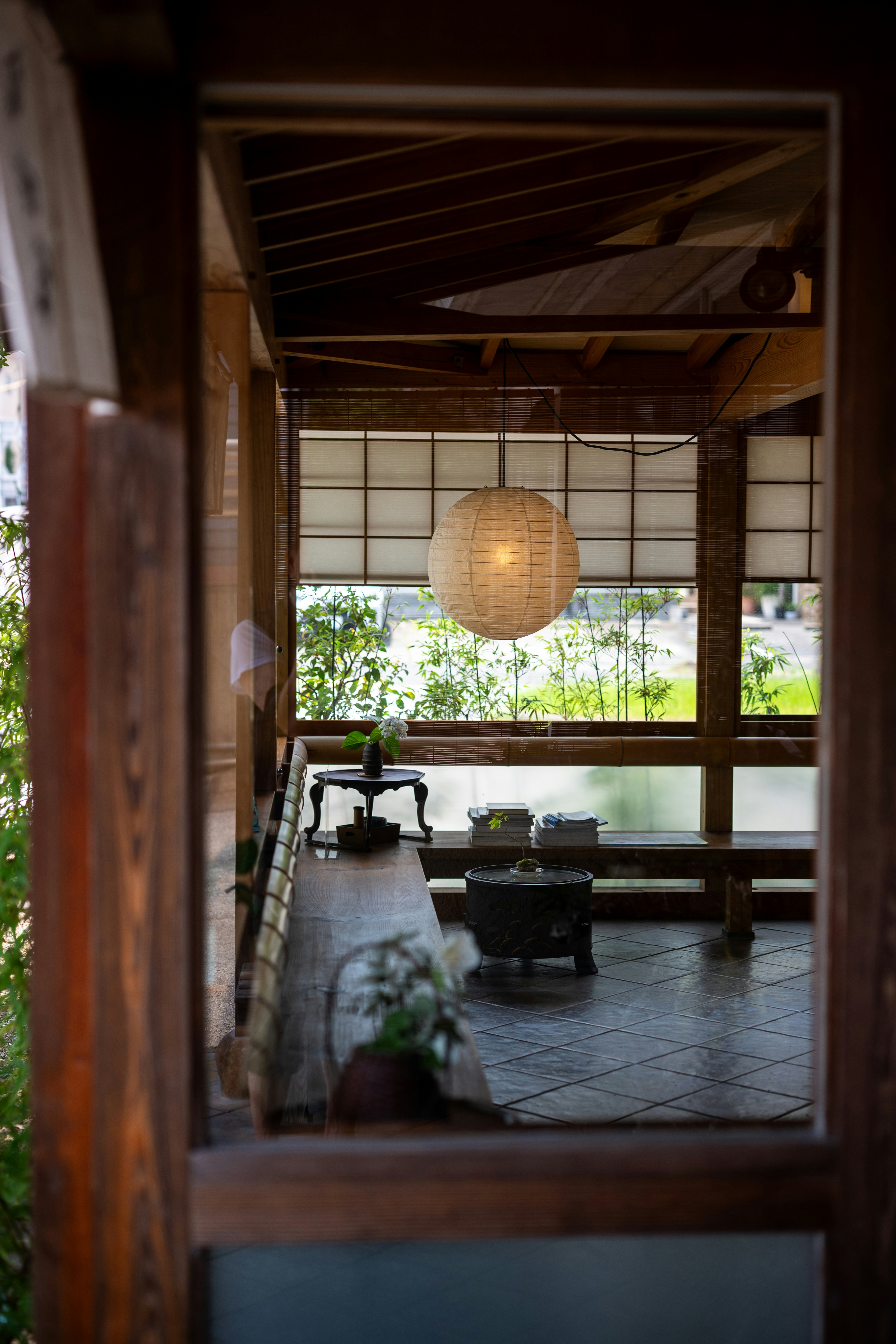 Hushed Lanterns in a Traditional Sunlit Room