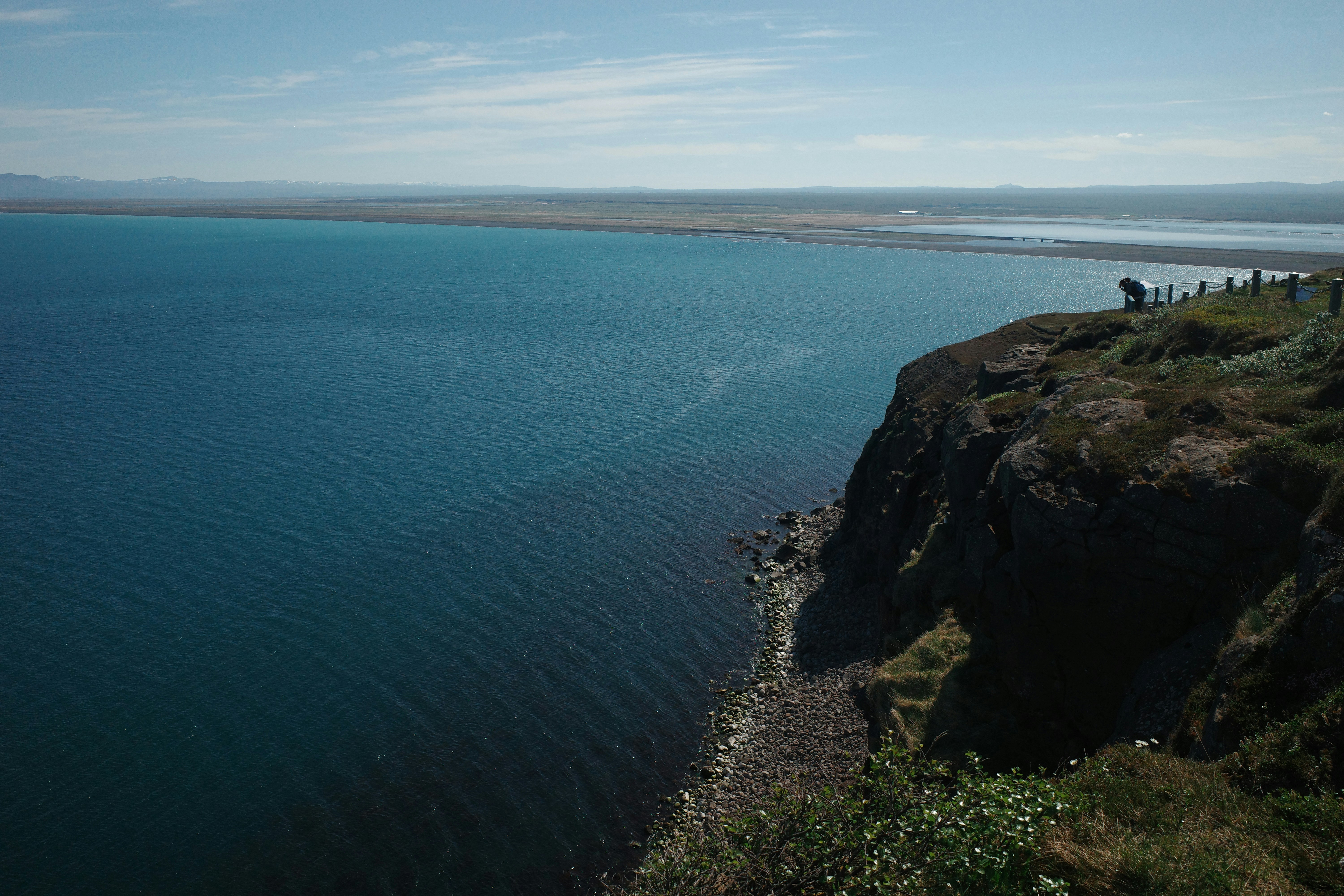 Cliffside Vista: A Quiet Edge Over the Expansive Sea