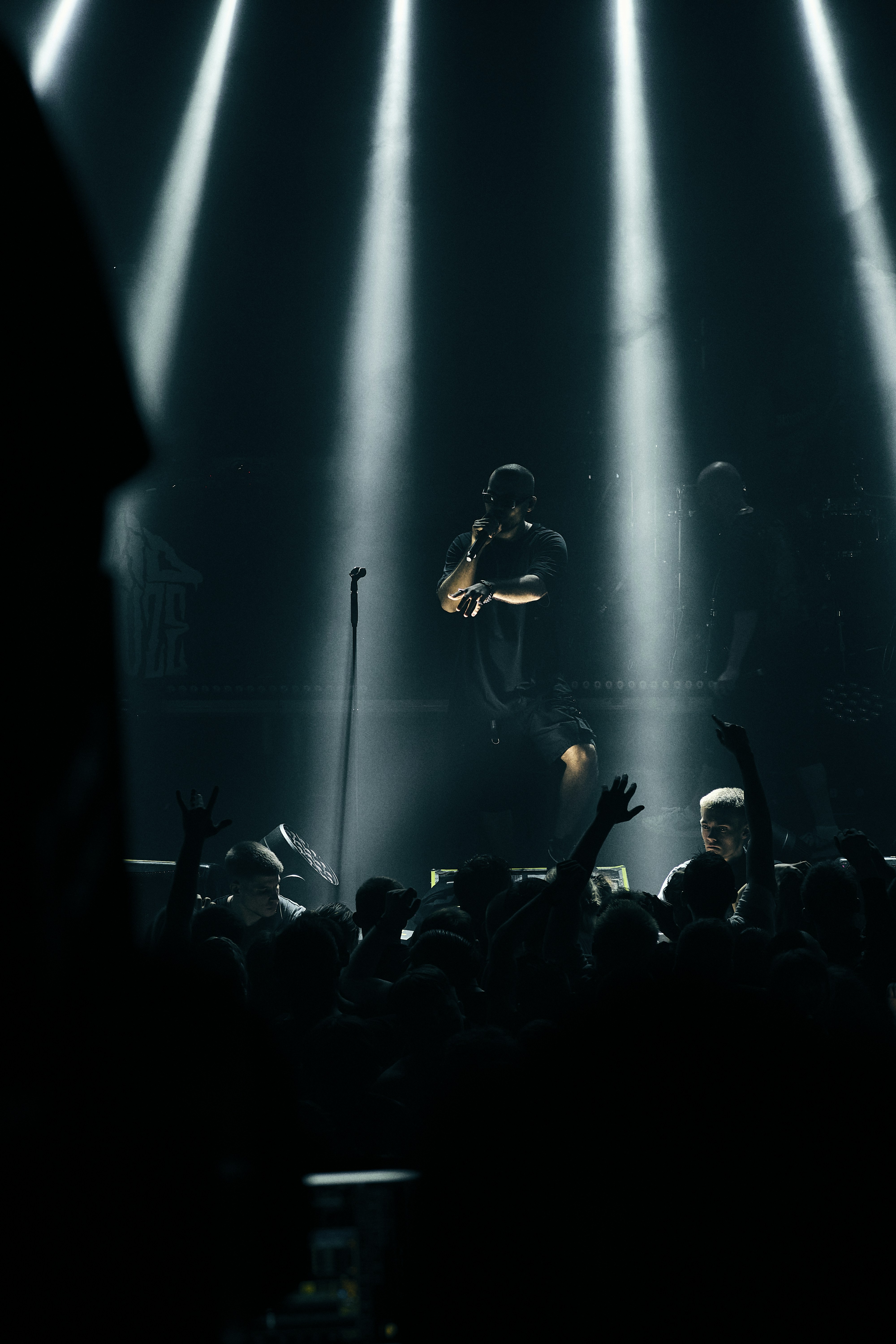 Spotlight Messenger: A Night on Stage