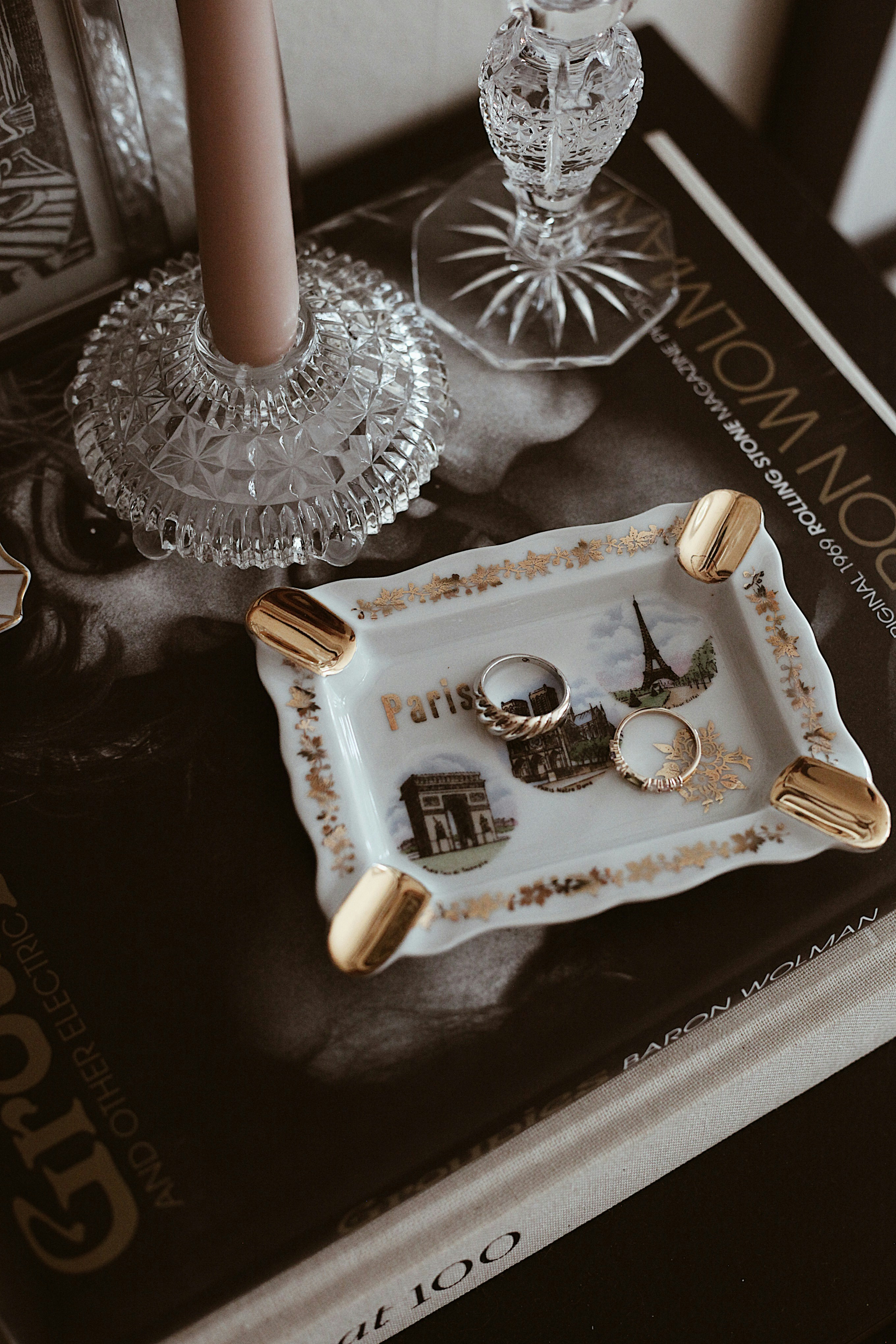 Wine-stain Stillness: A Crystal-Incised Ashtray Cradles Two Wedding Rings