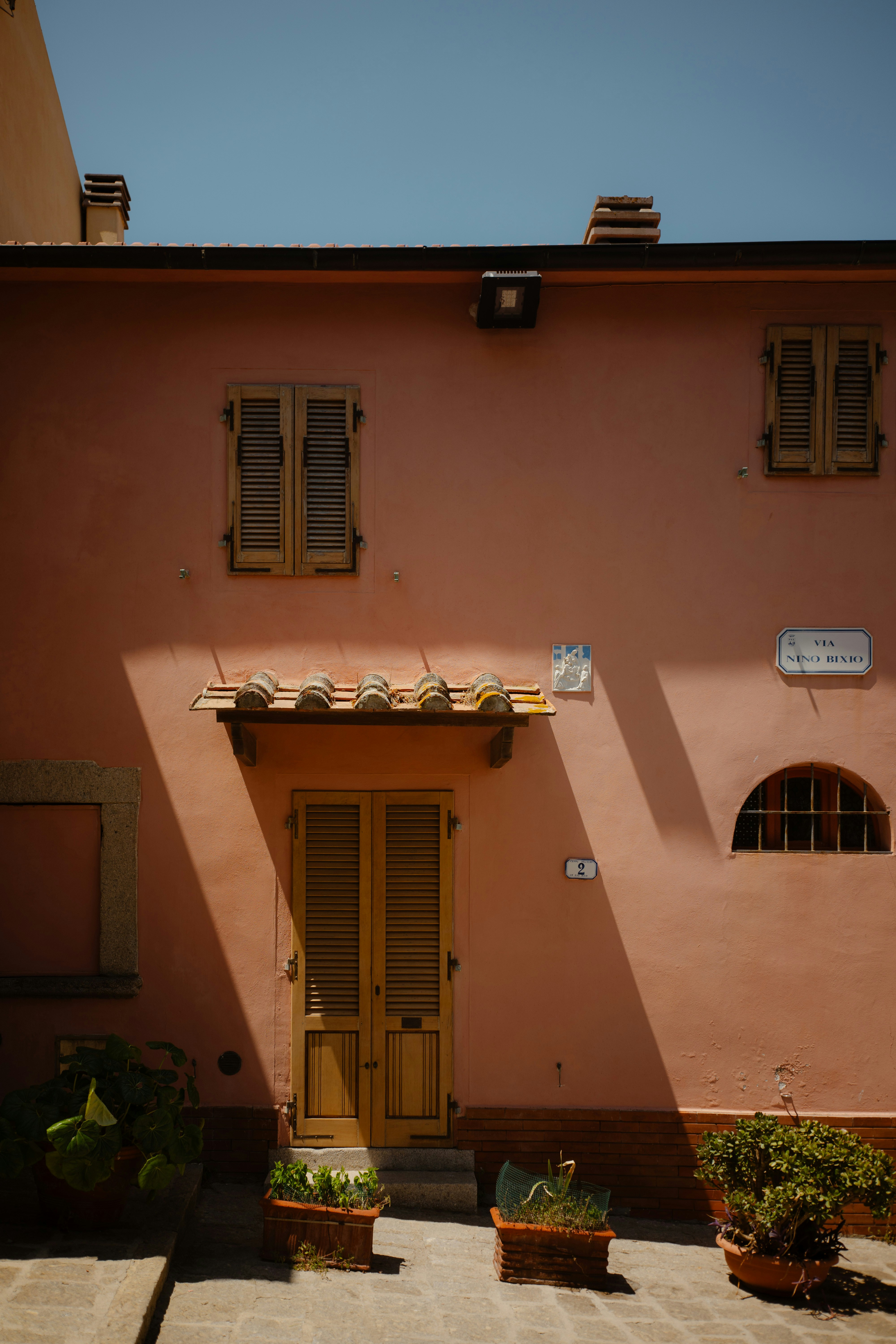 Terracotta Terrace: The Warm Facade of a Sunlit Courtyard