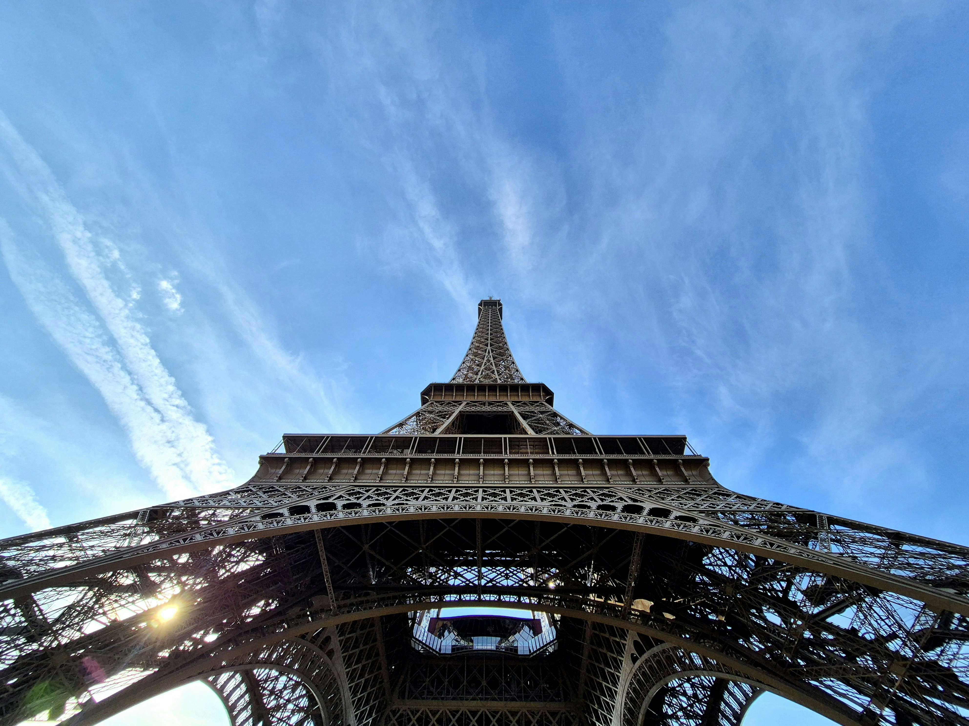 Blooming Iron Lattice: A Skyward Look at the Towering Eiffel
