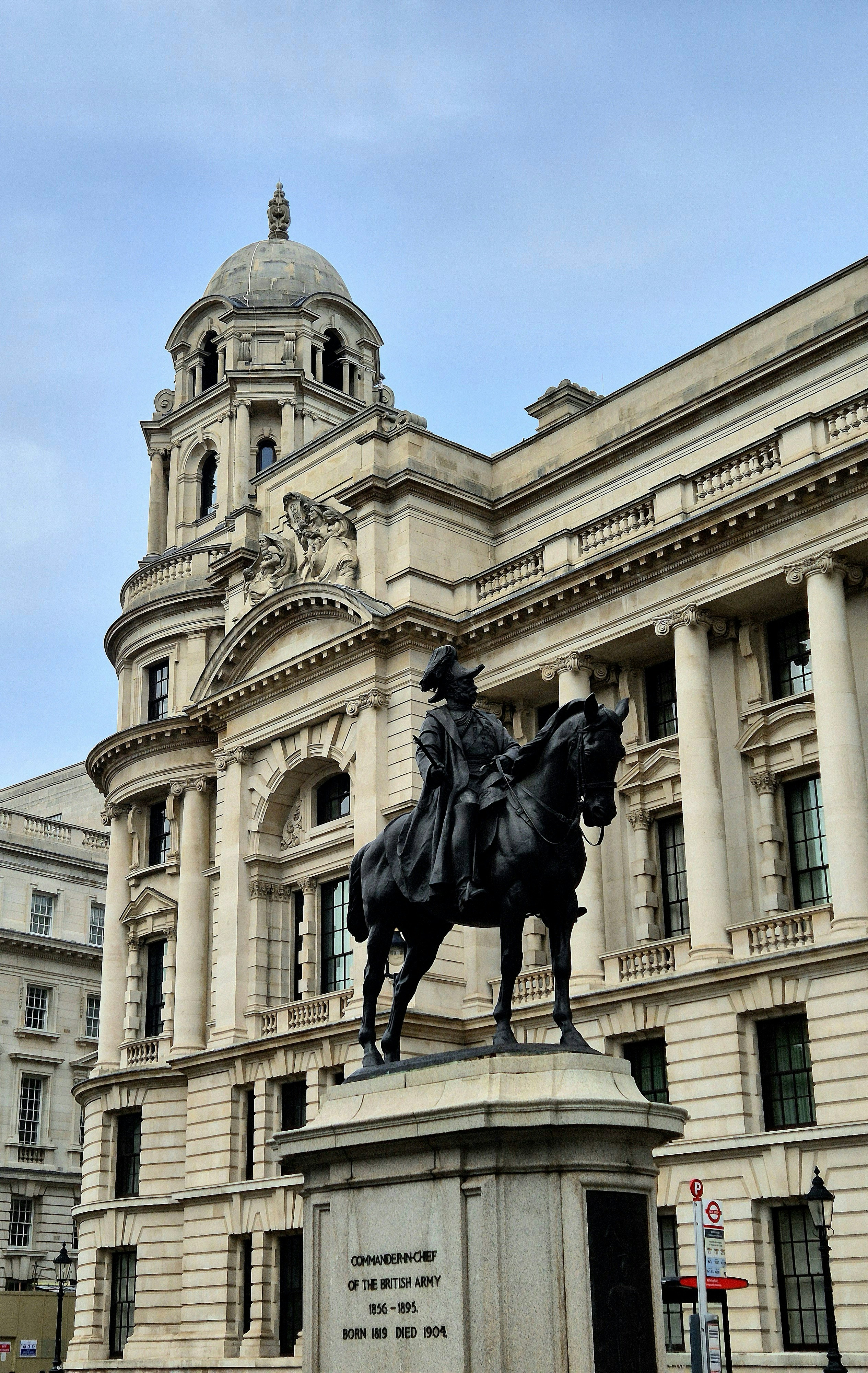Equestrian Monument Framing a Historic City Facade