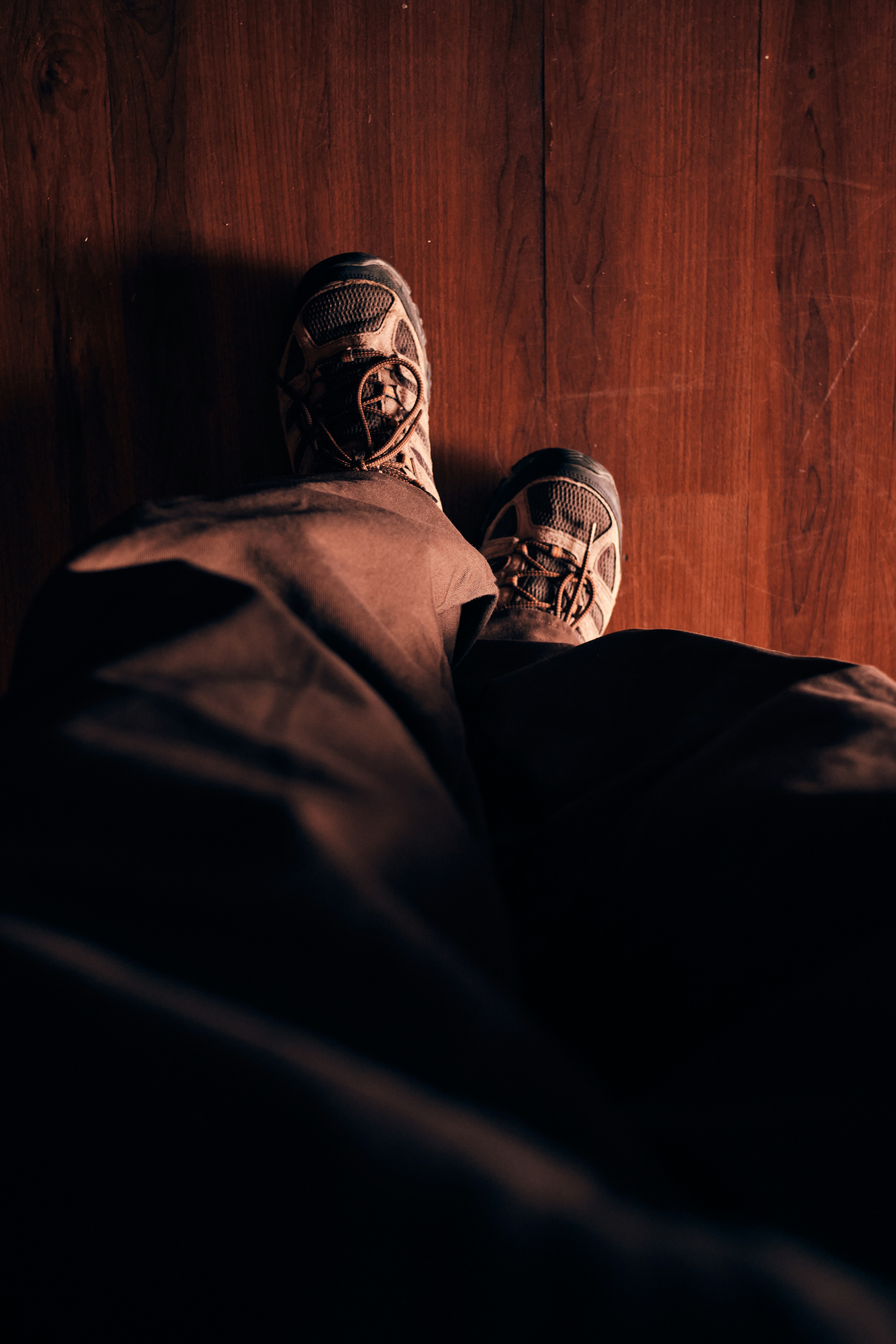 Footsteps from the Edge: A Ground-Level View in Warm Wood Tones