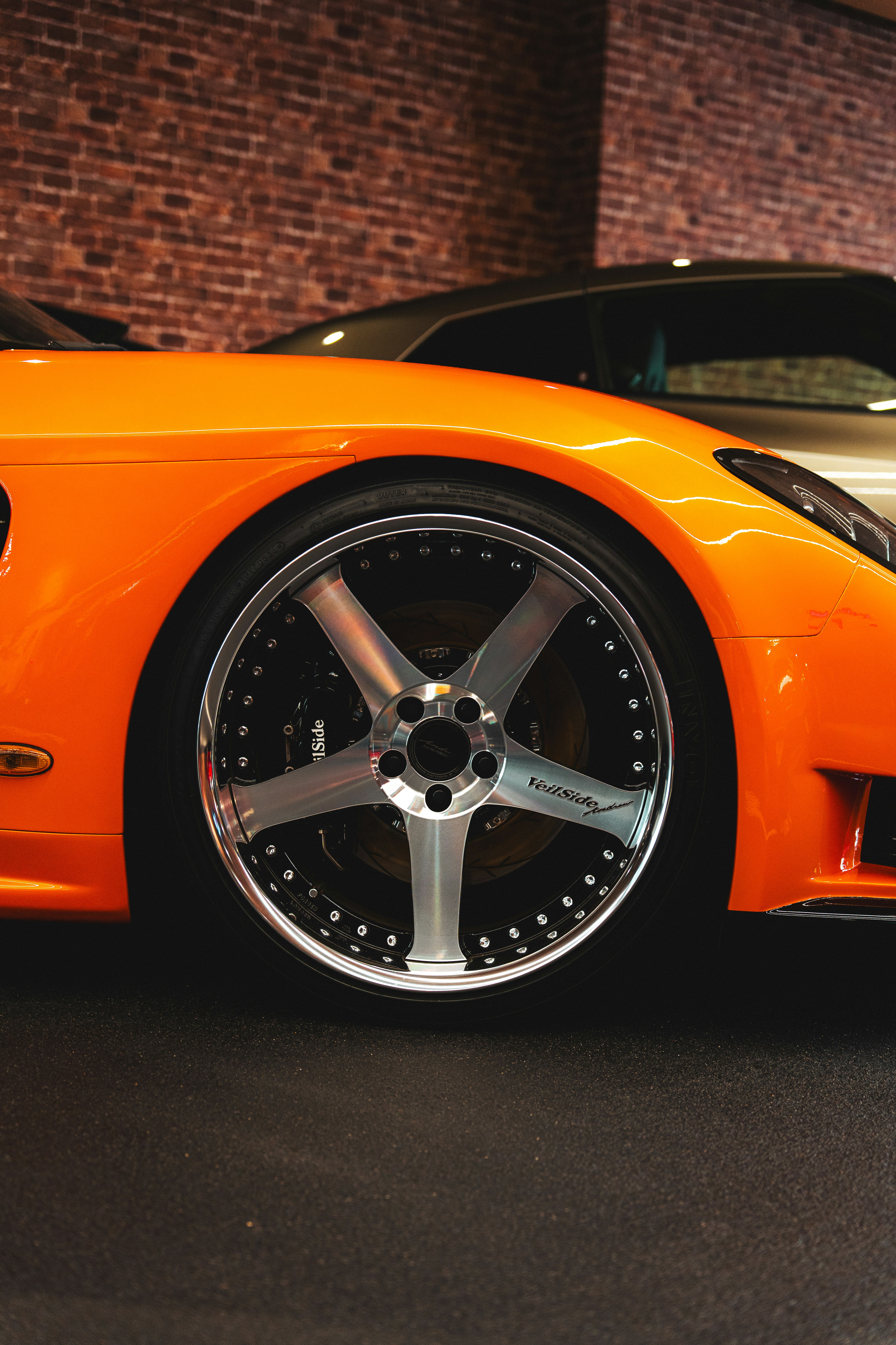 Orange Curves: The Power of a Bright Car Profile