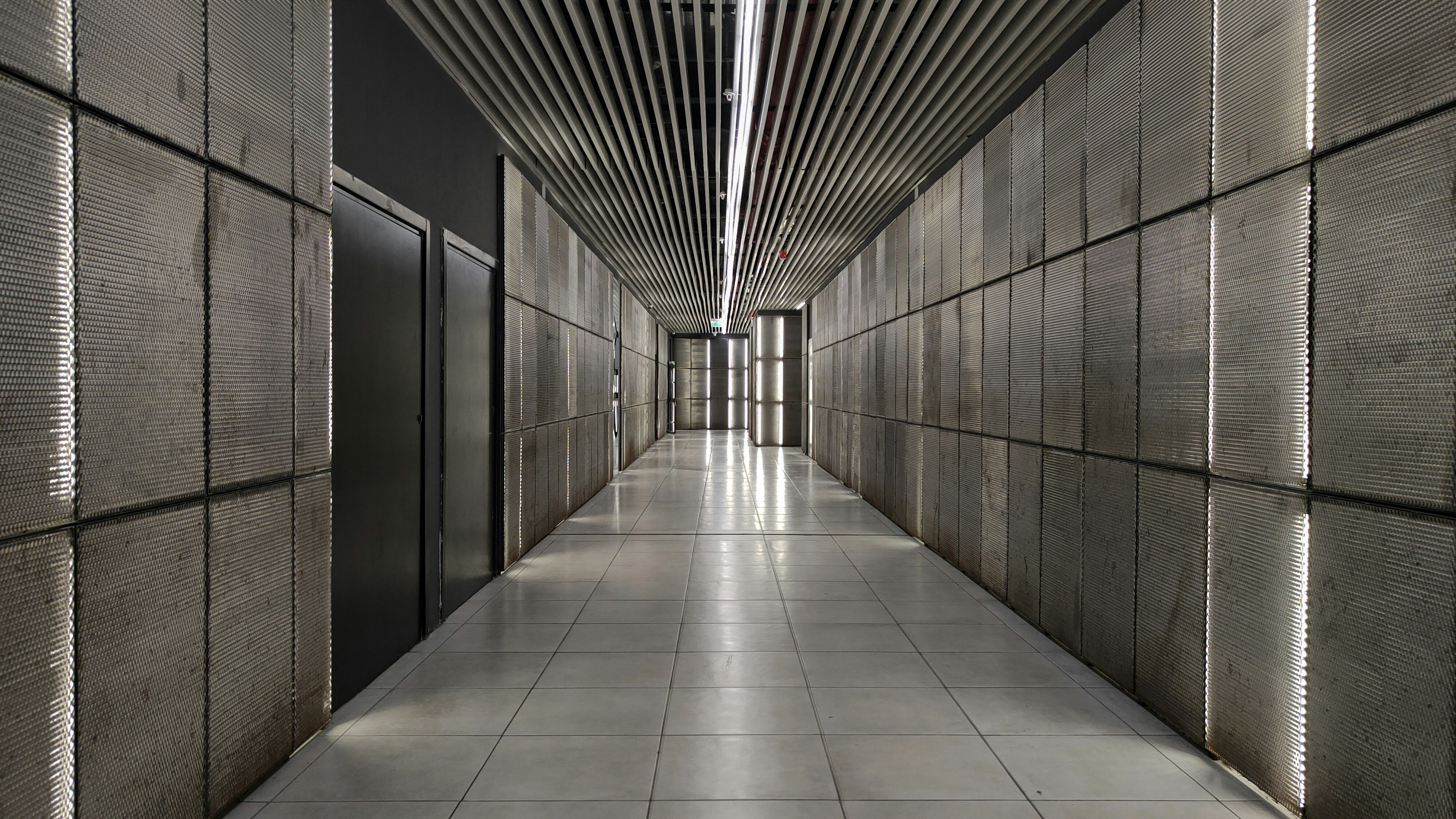 Neon Corridor: Symmetry Under Fluorescent Skies