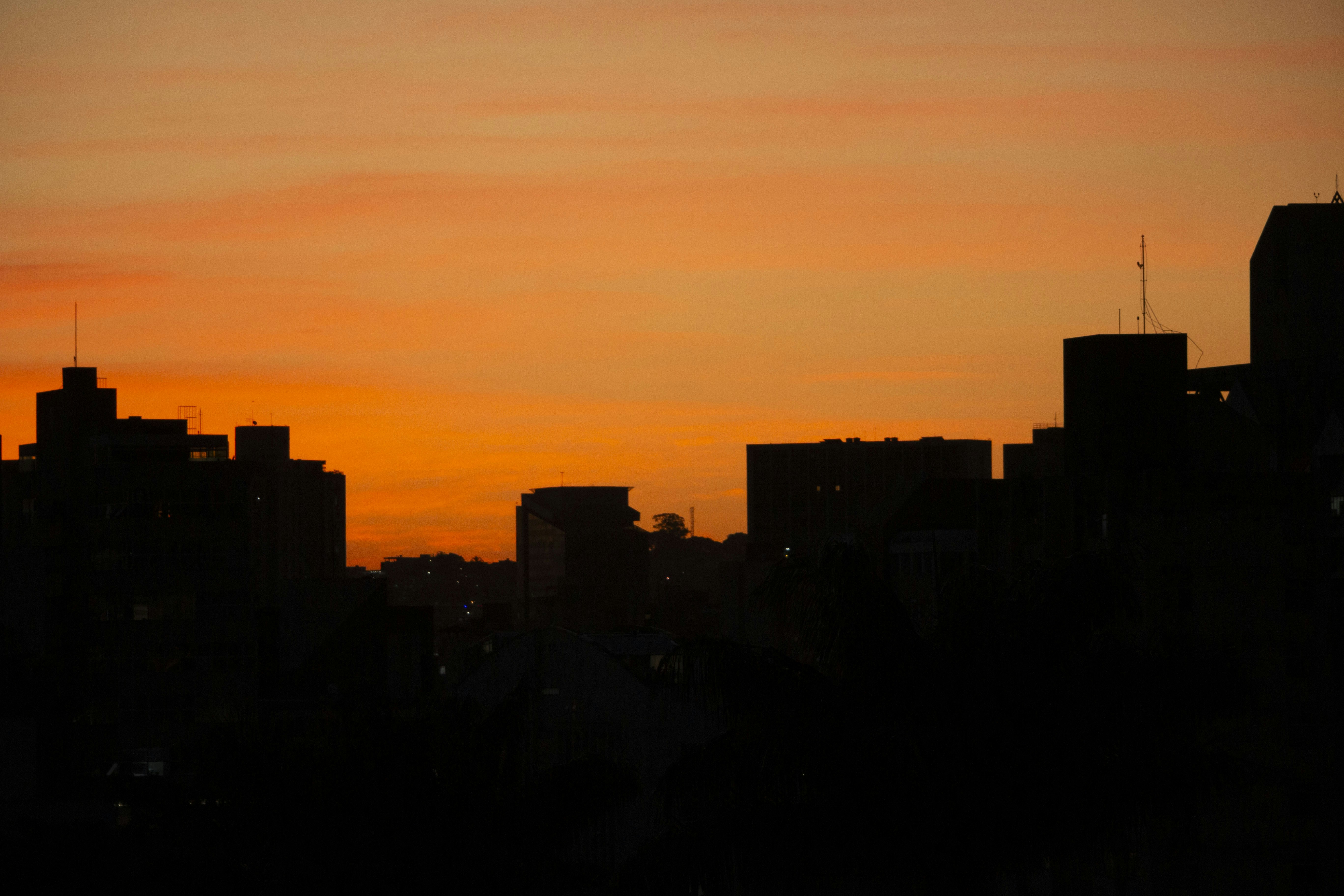 Golden Skyline Quiet: Dusk Over a Silhouette
