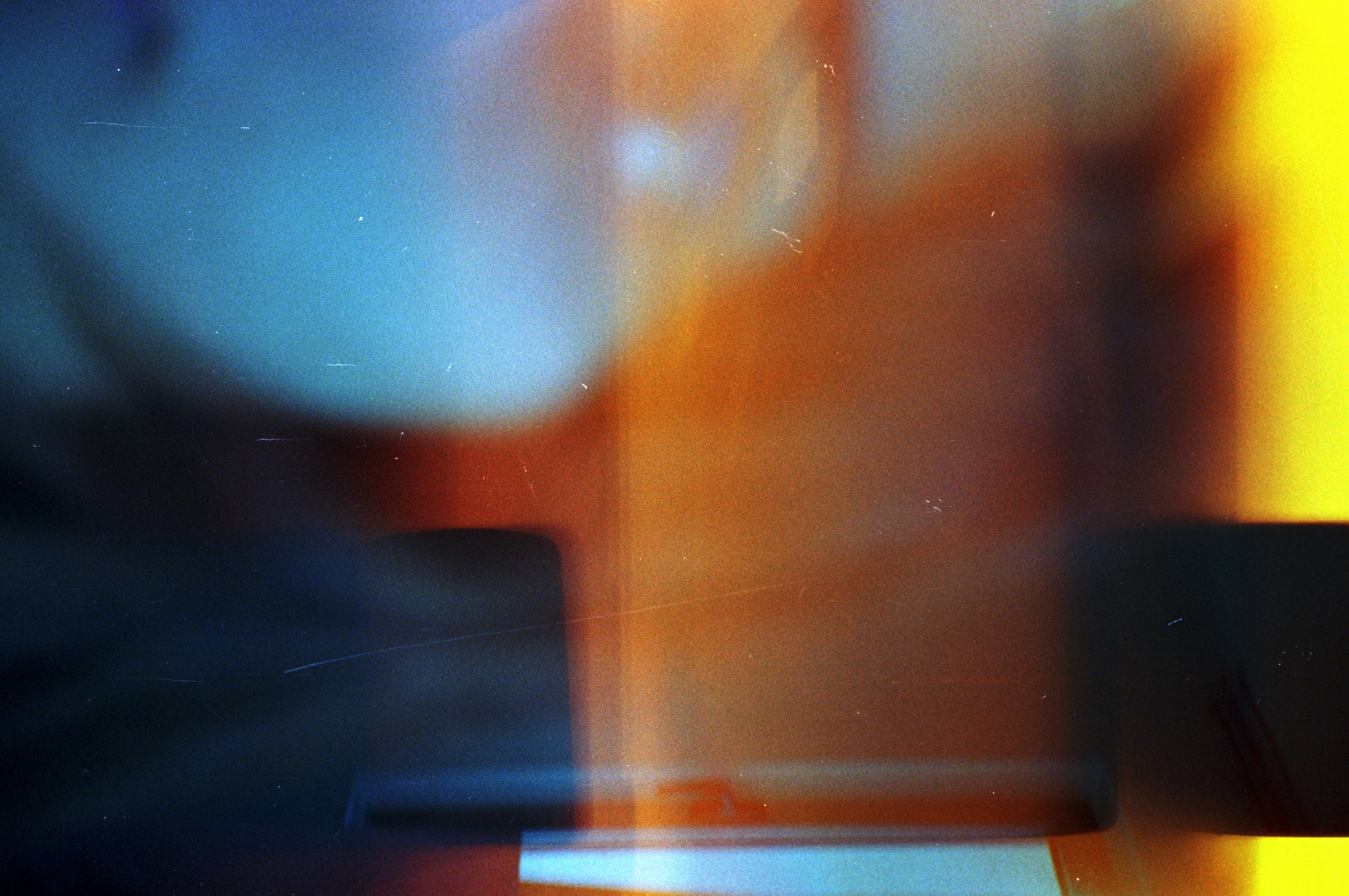 Chromatic Blur: Streaks of Light and Shadow on a Recalled Screen