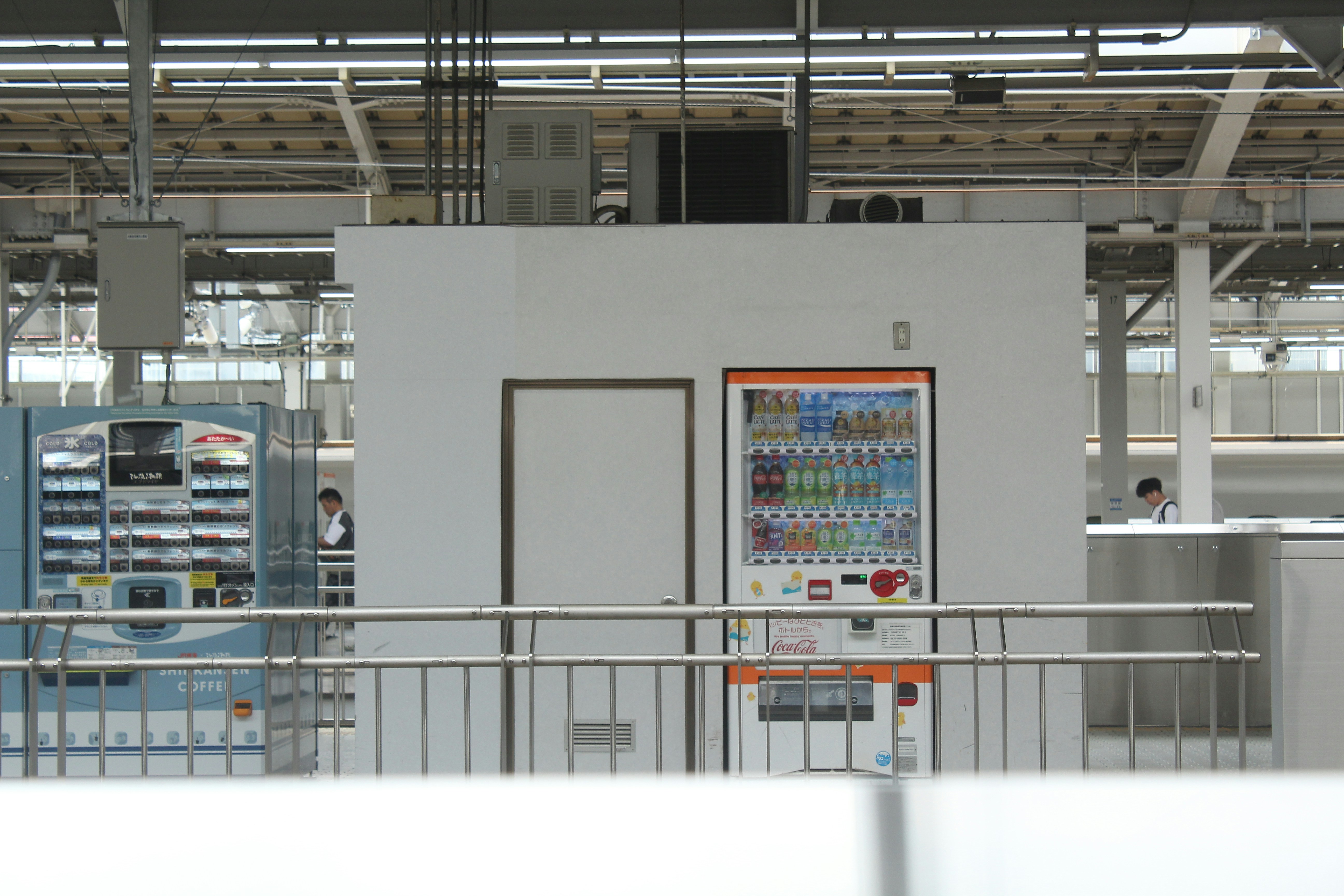 Quiet Subway Atrium: Vending Vases and Vents