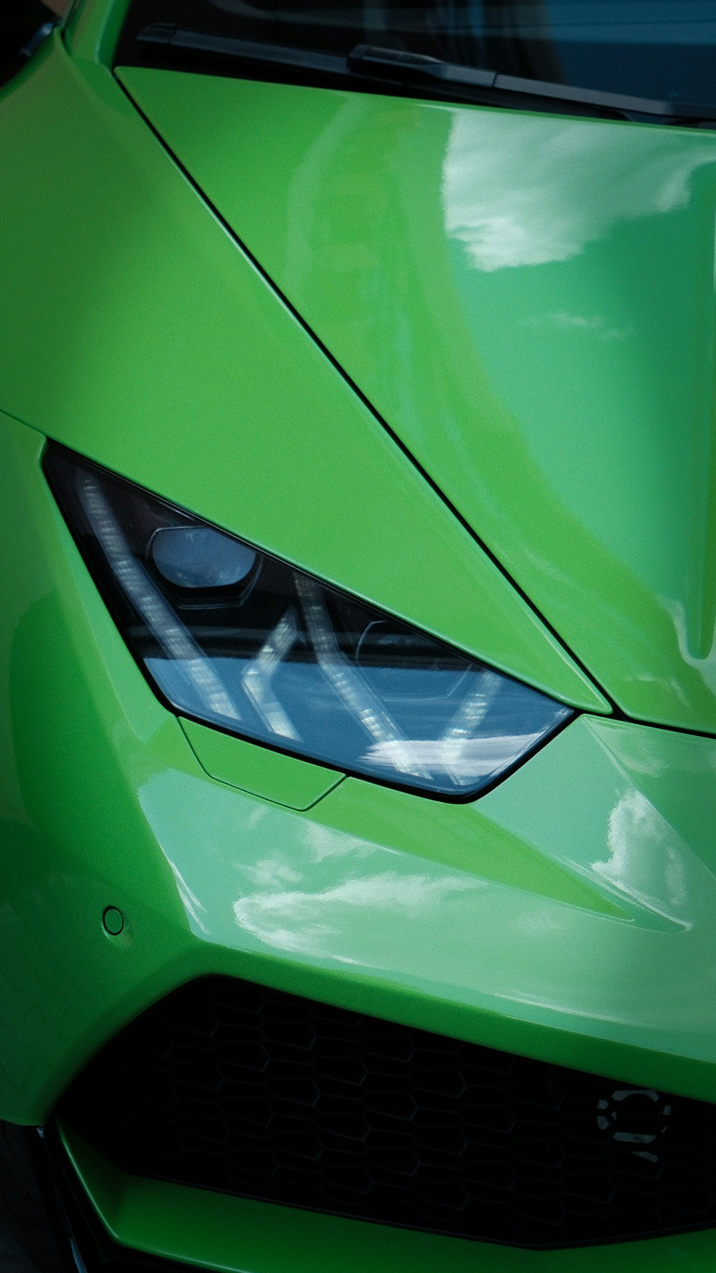 Lime Lightning: The Sharp Flush of a Lamborghini-Esque Front