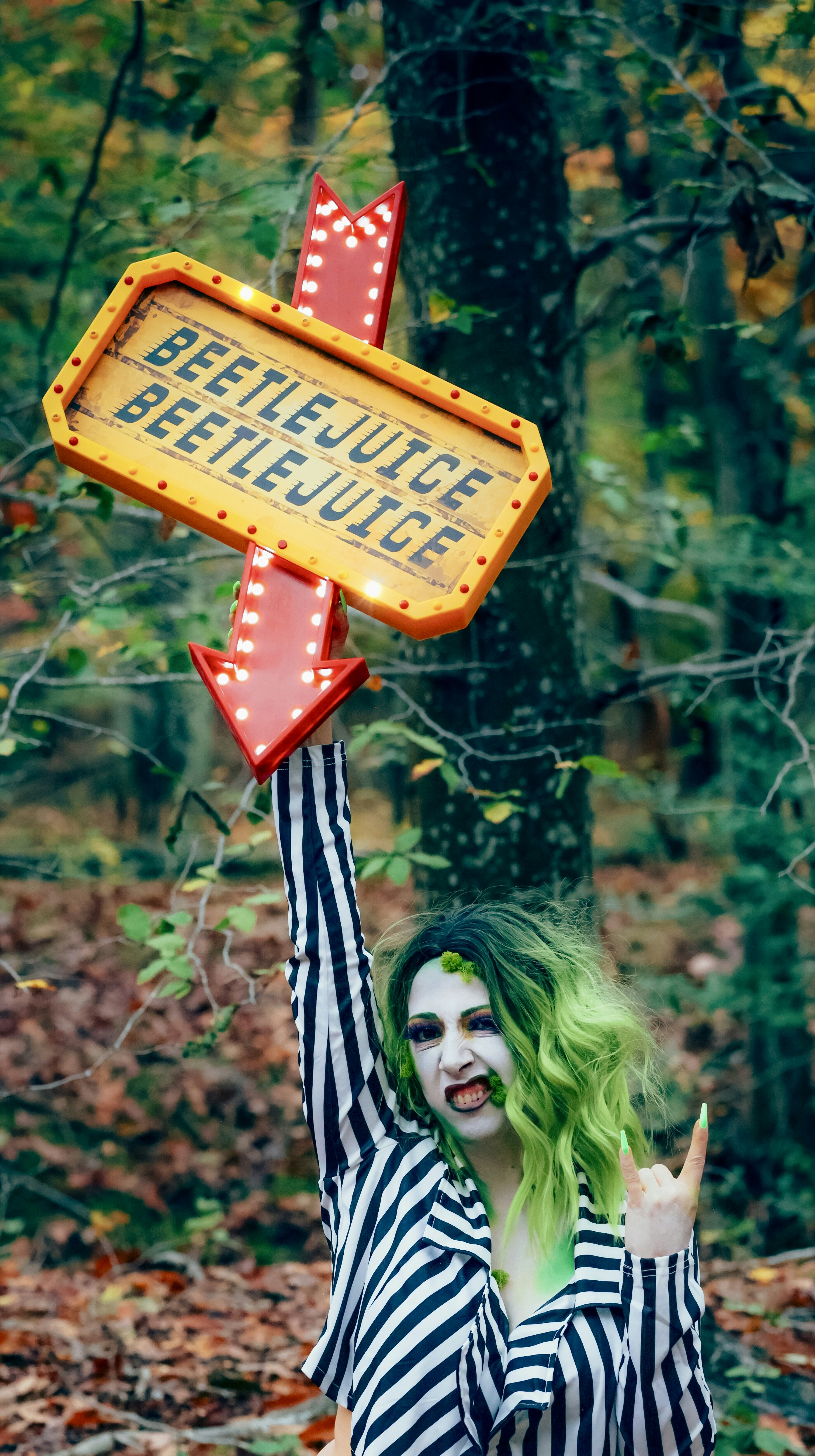 Beetle Juice Signpost and the Green-Gilled Rockstar