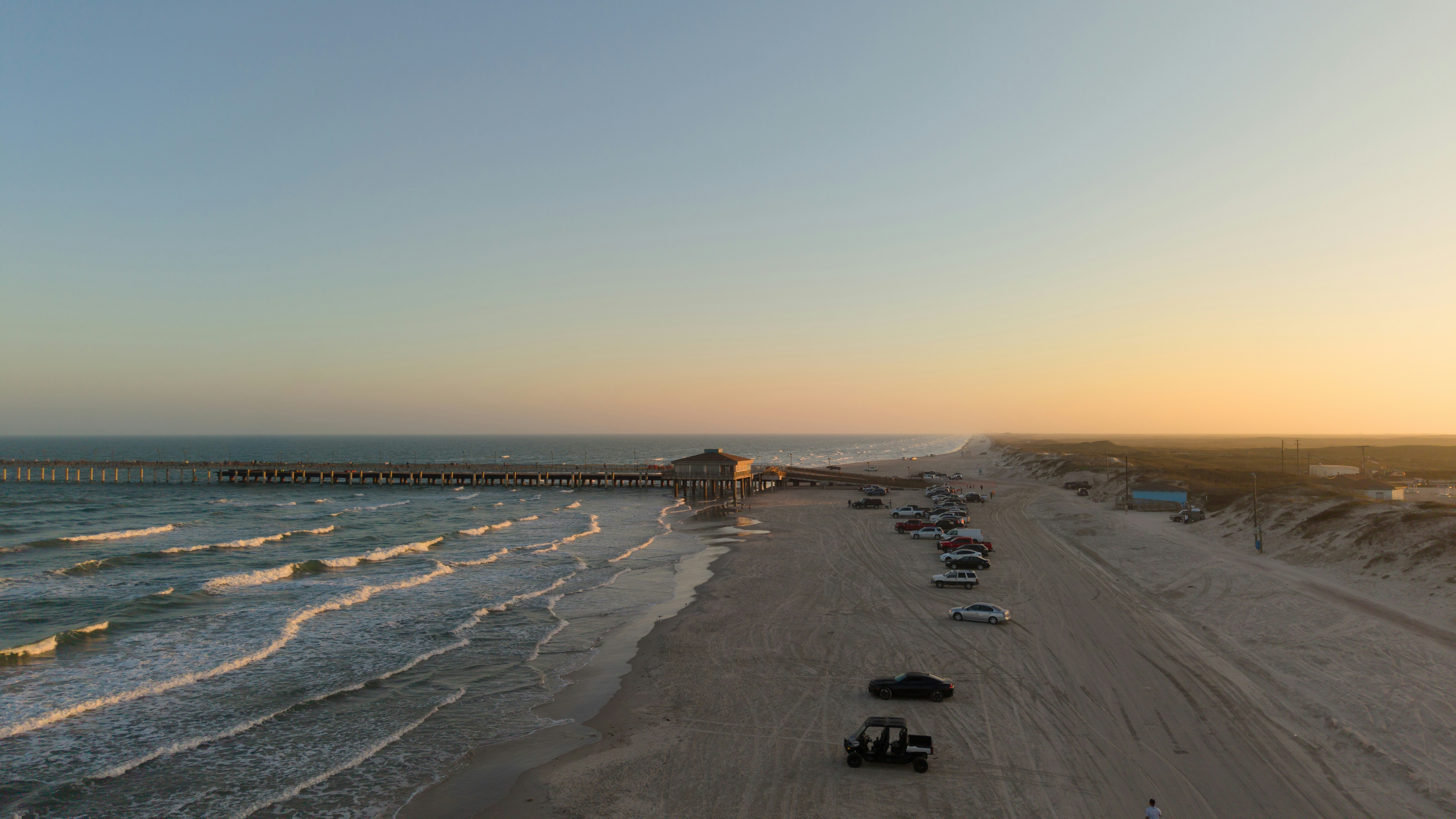 Golden Hour along a Quiet Atlantic Shore