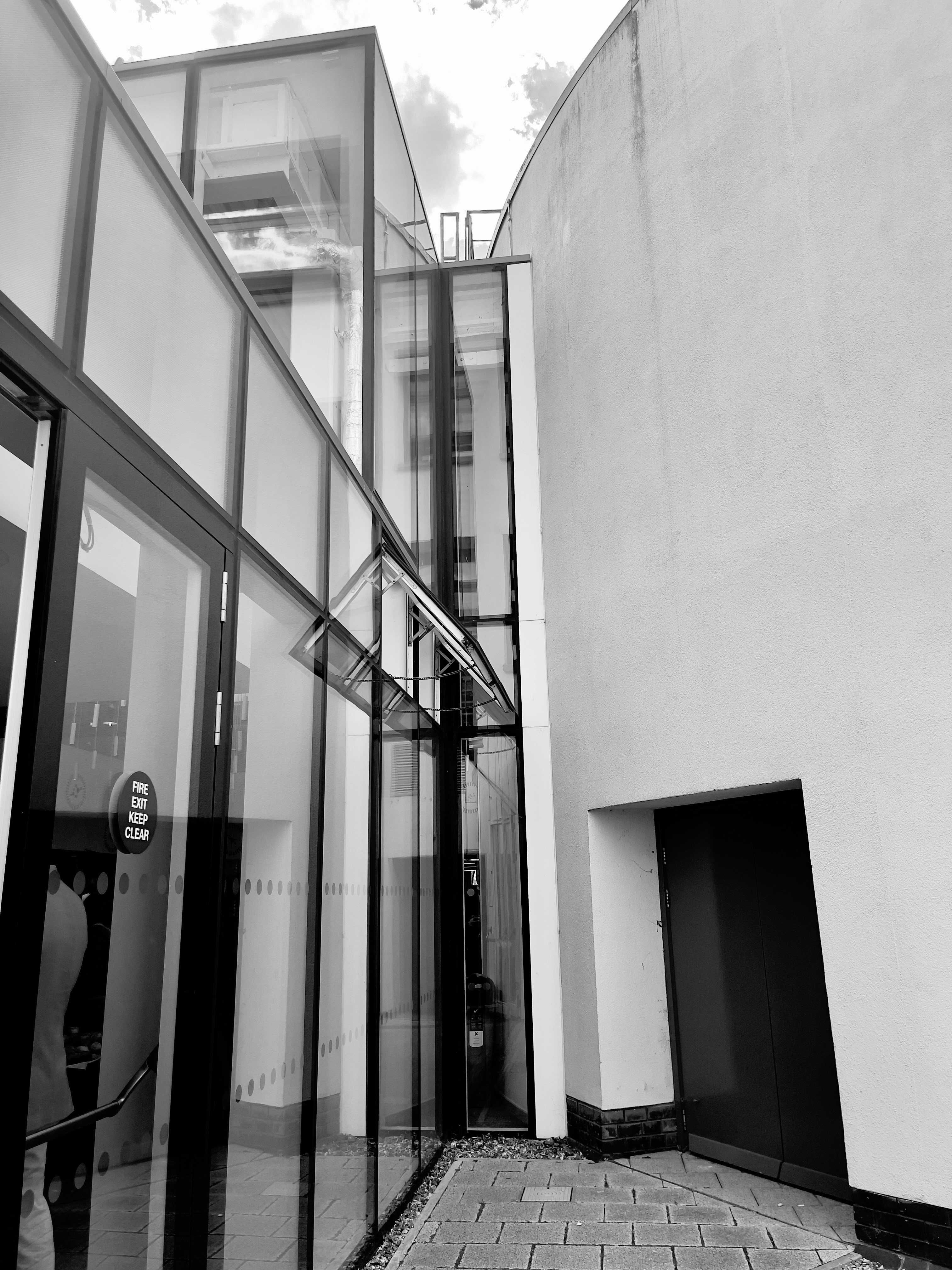 Glass Facade Convergence