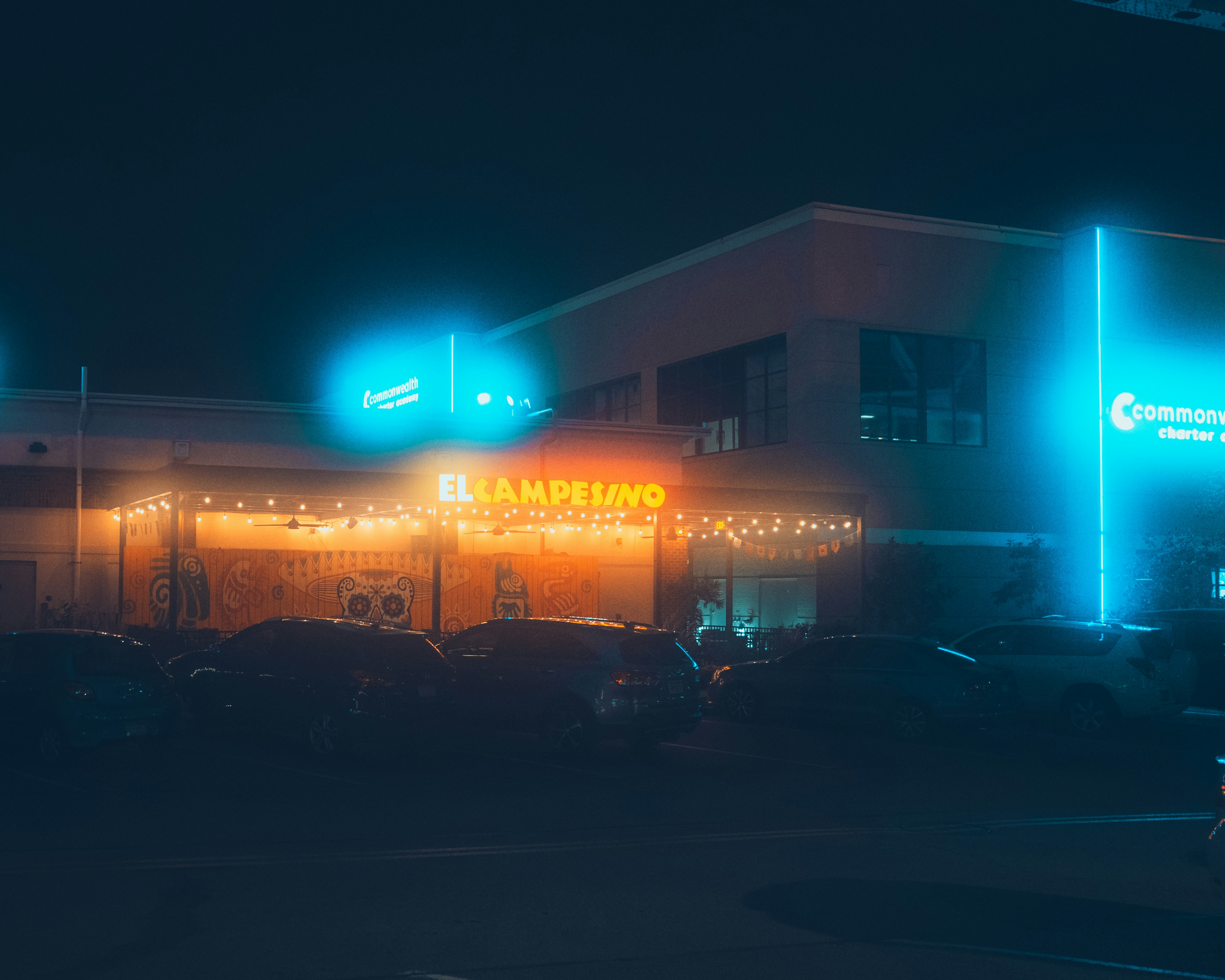 Neon Night at El Campesino: A Blue-Tinted Exterior Glow