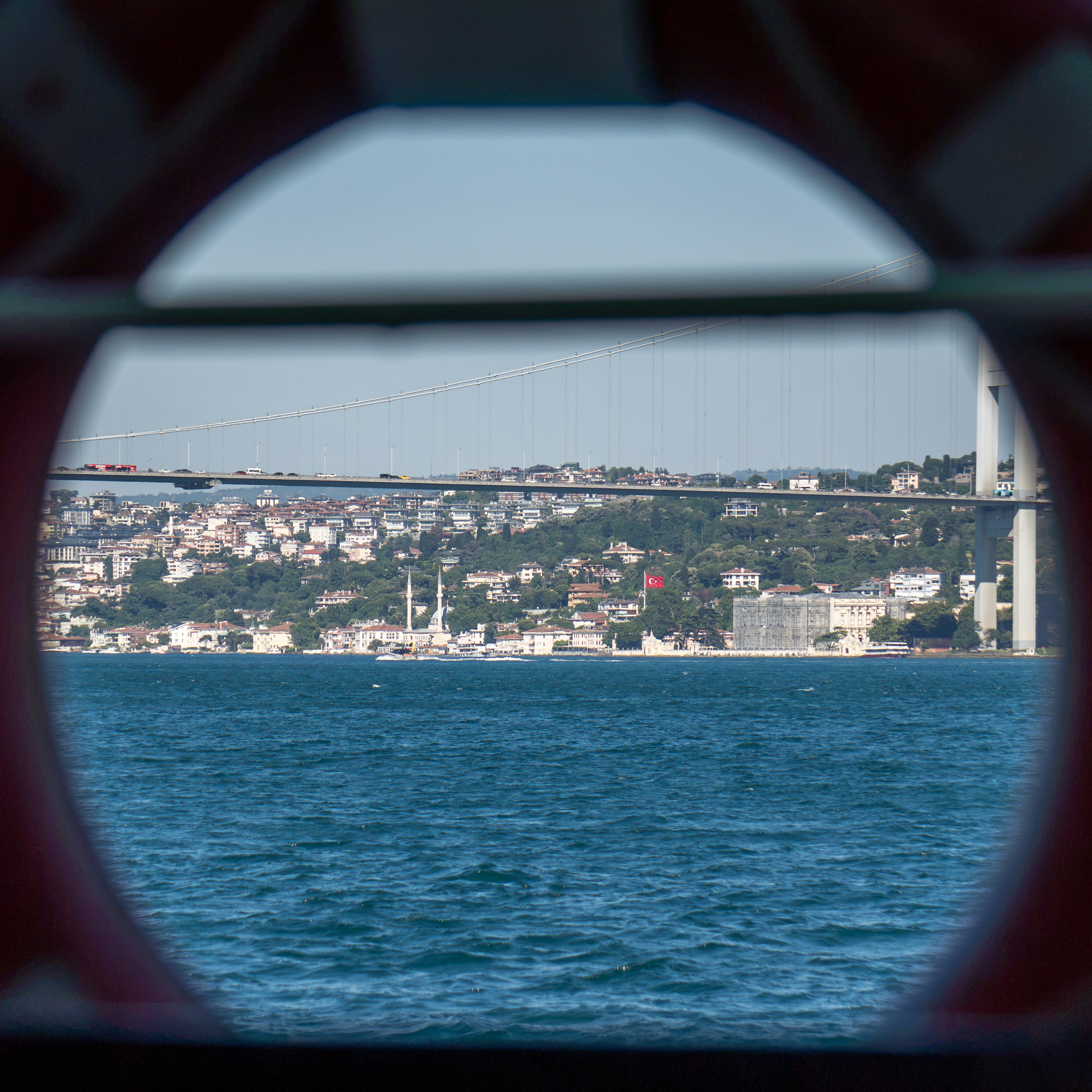 Port Bridge Through a Circular Aperture