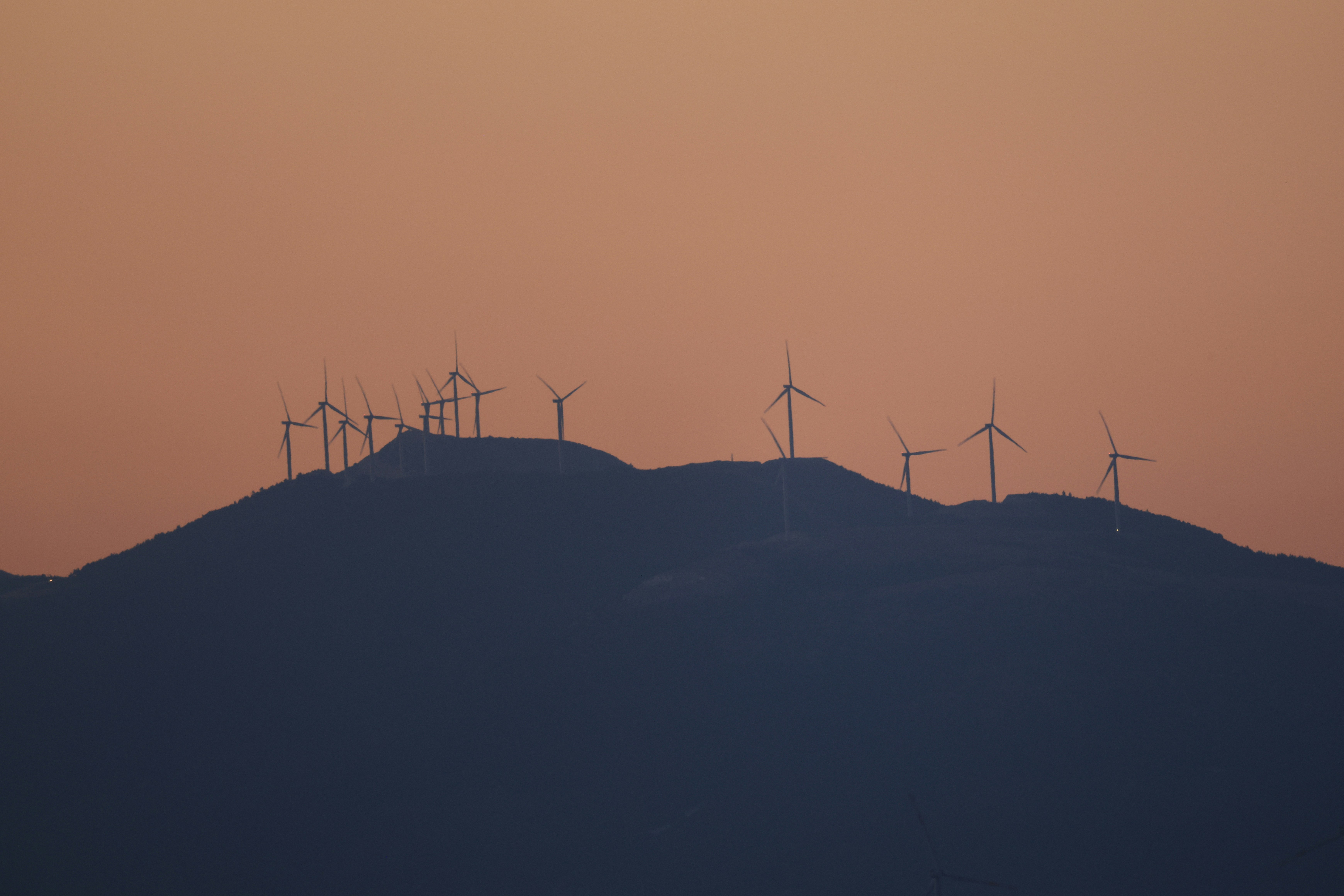 Dawn Over the Windward Ridge