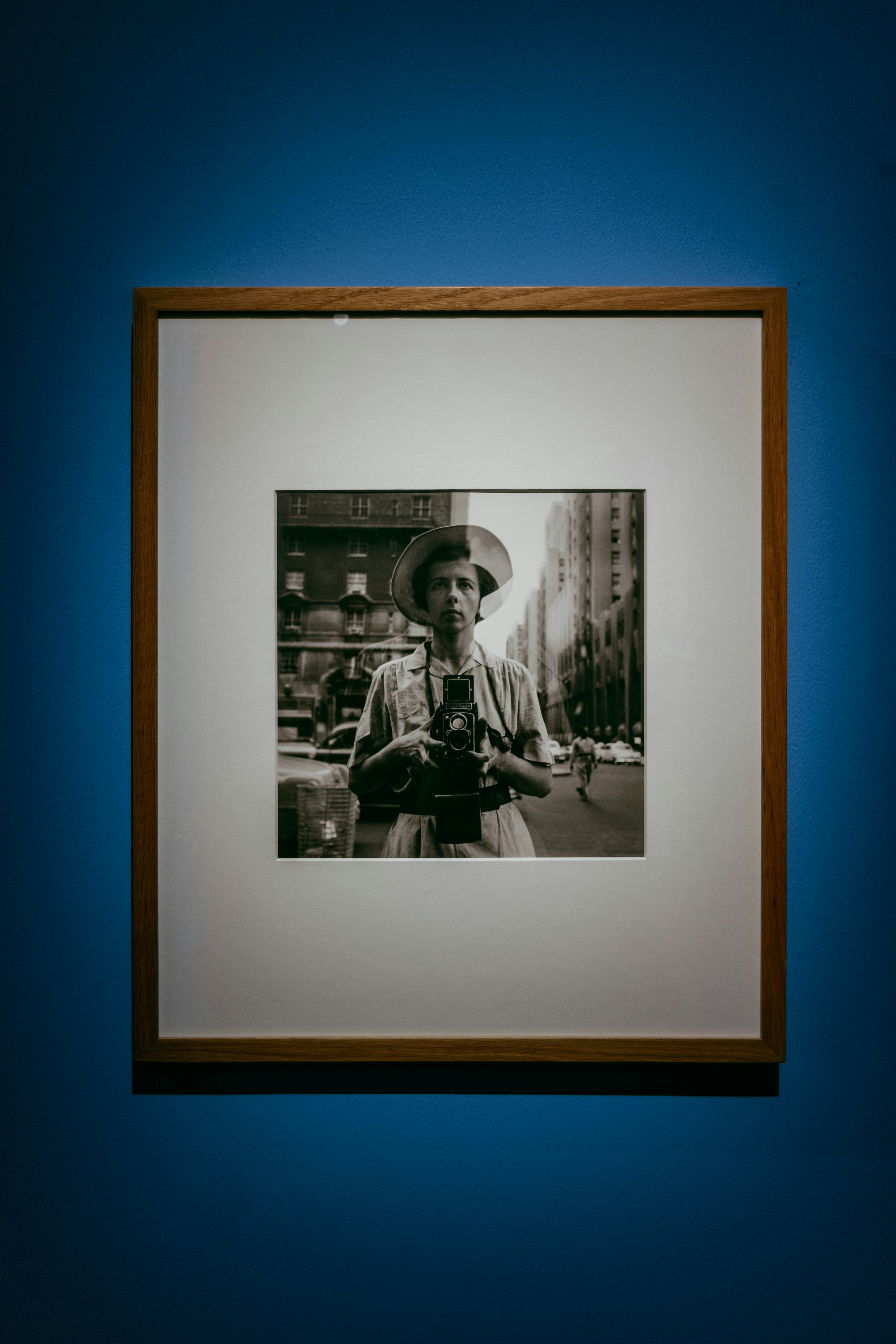Blue Frame, Black-and-White Moment