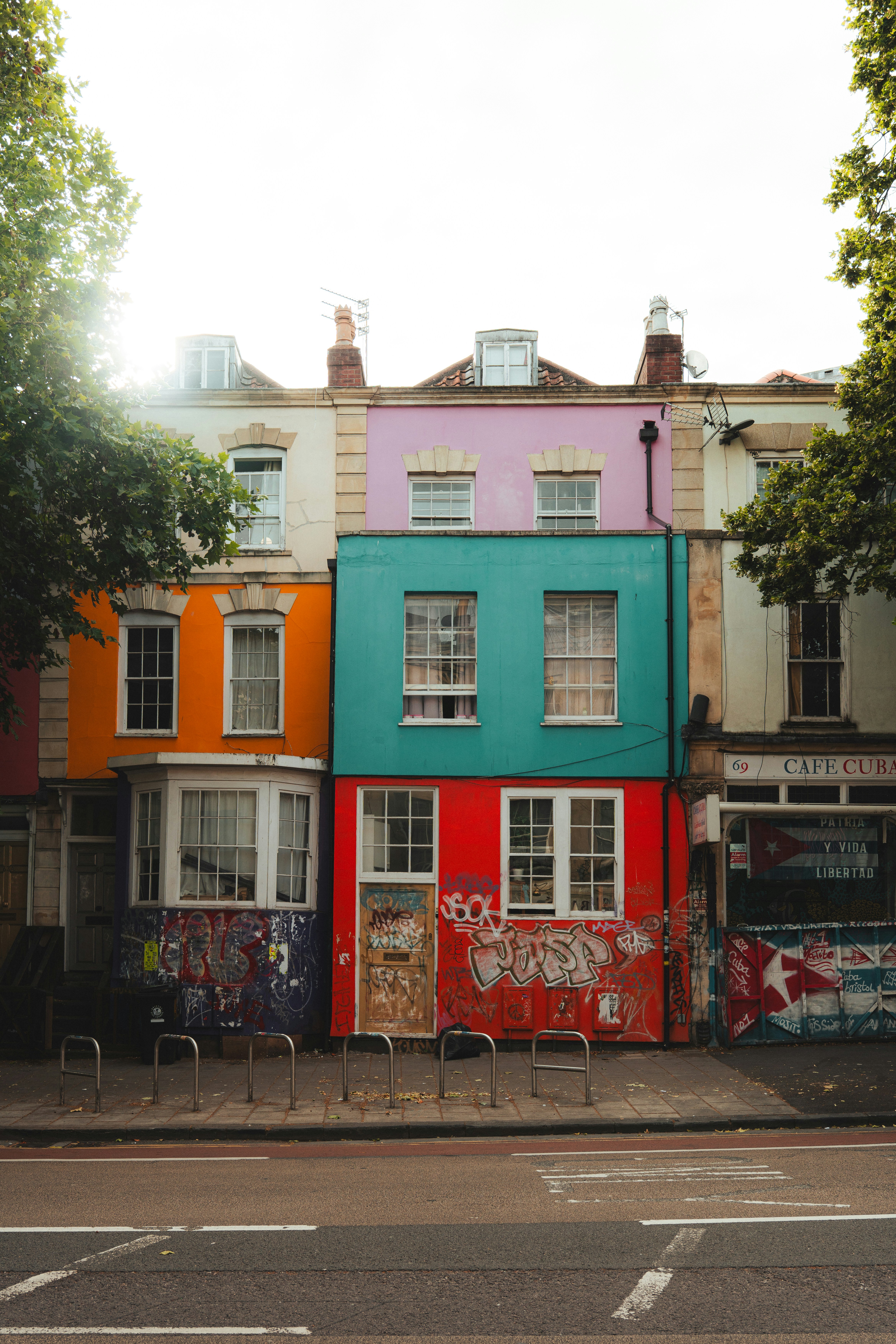 Chromatic Townhouses: A Facade of Color and Graffiti