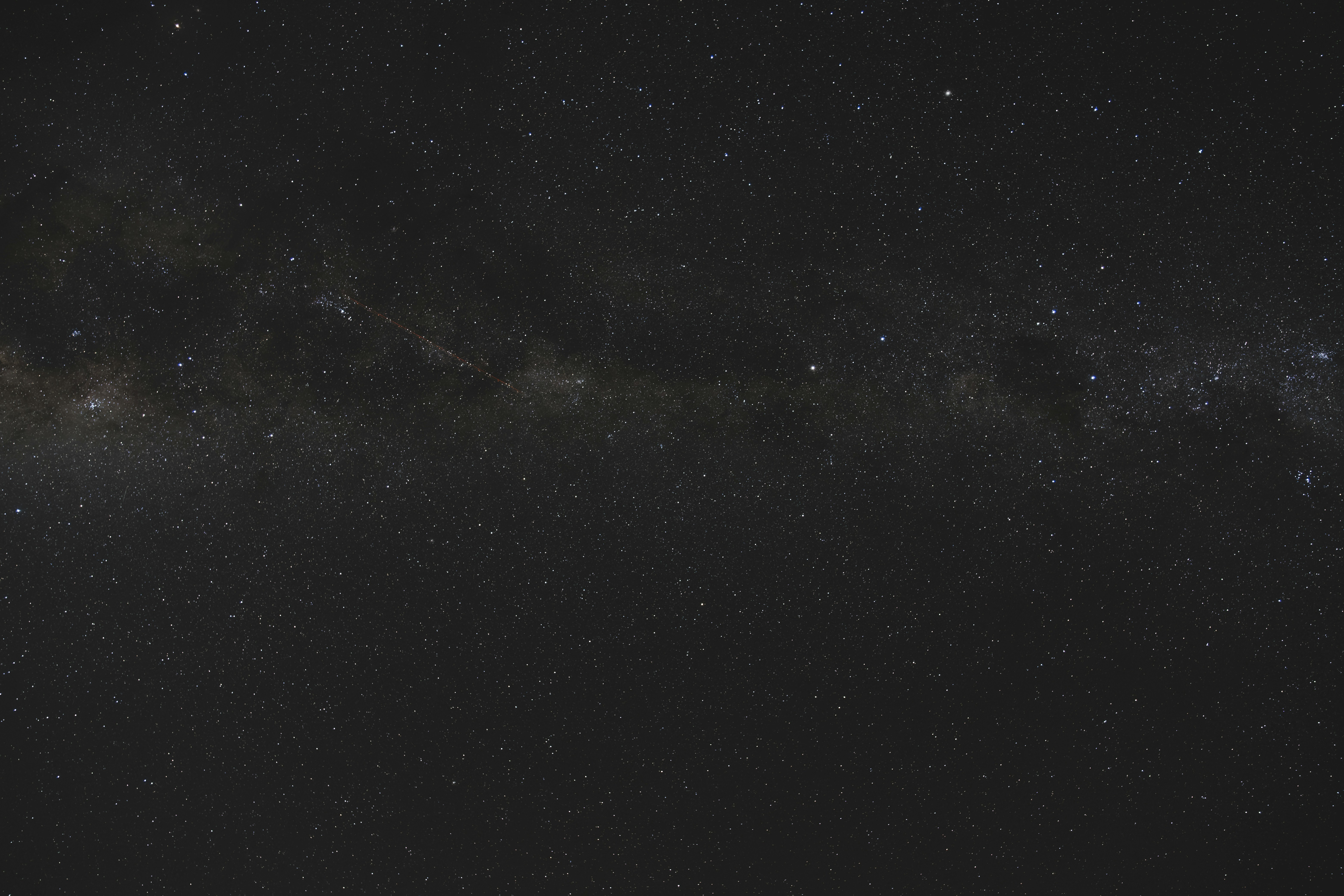 Milky Veil: A Vast Night Sky Across the Galaxy