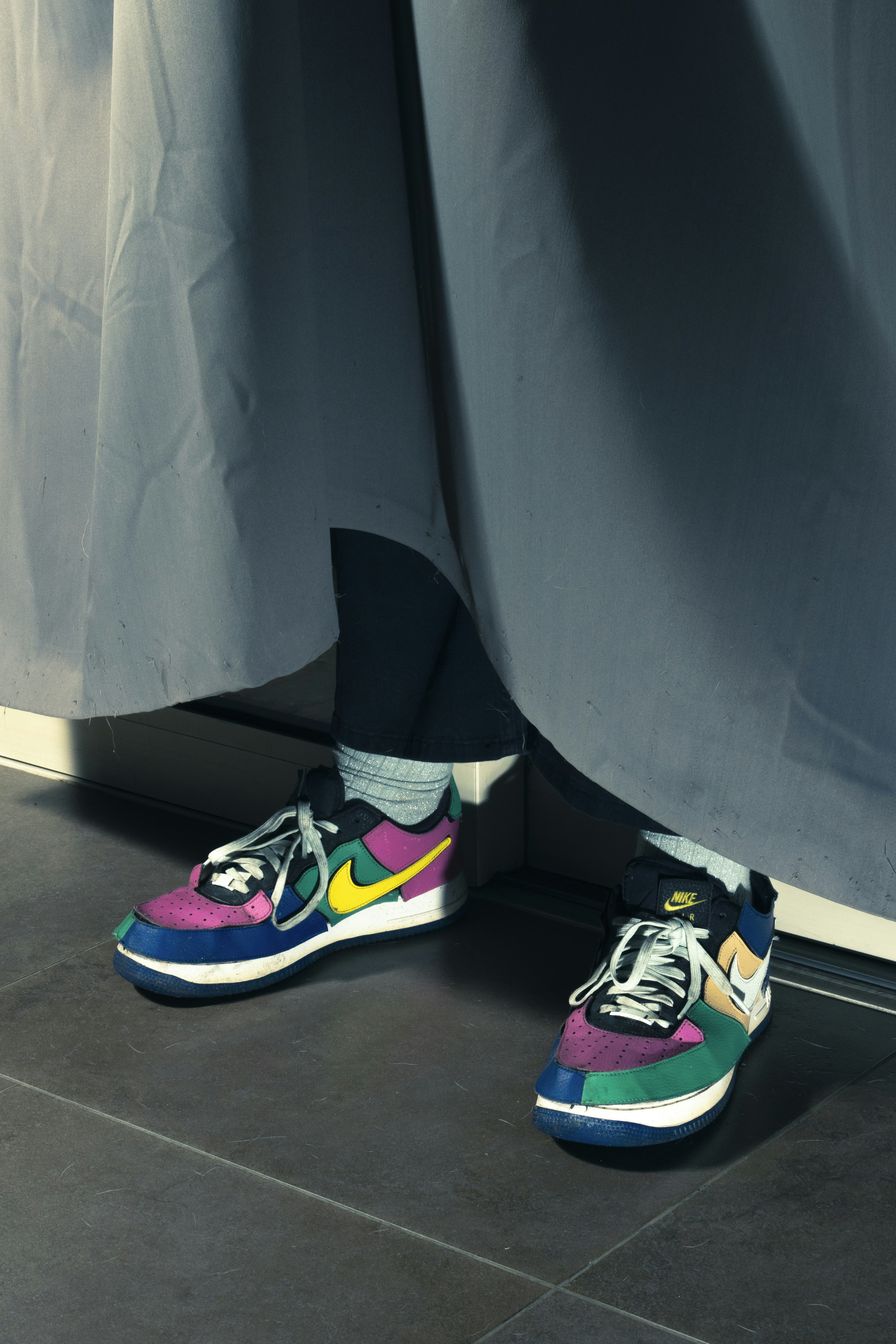 Sneaker Colors at the Curtain Gate