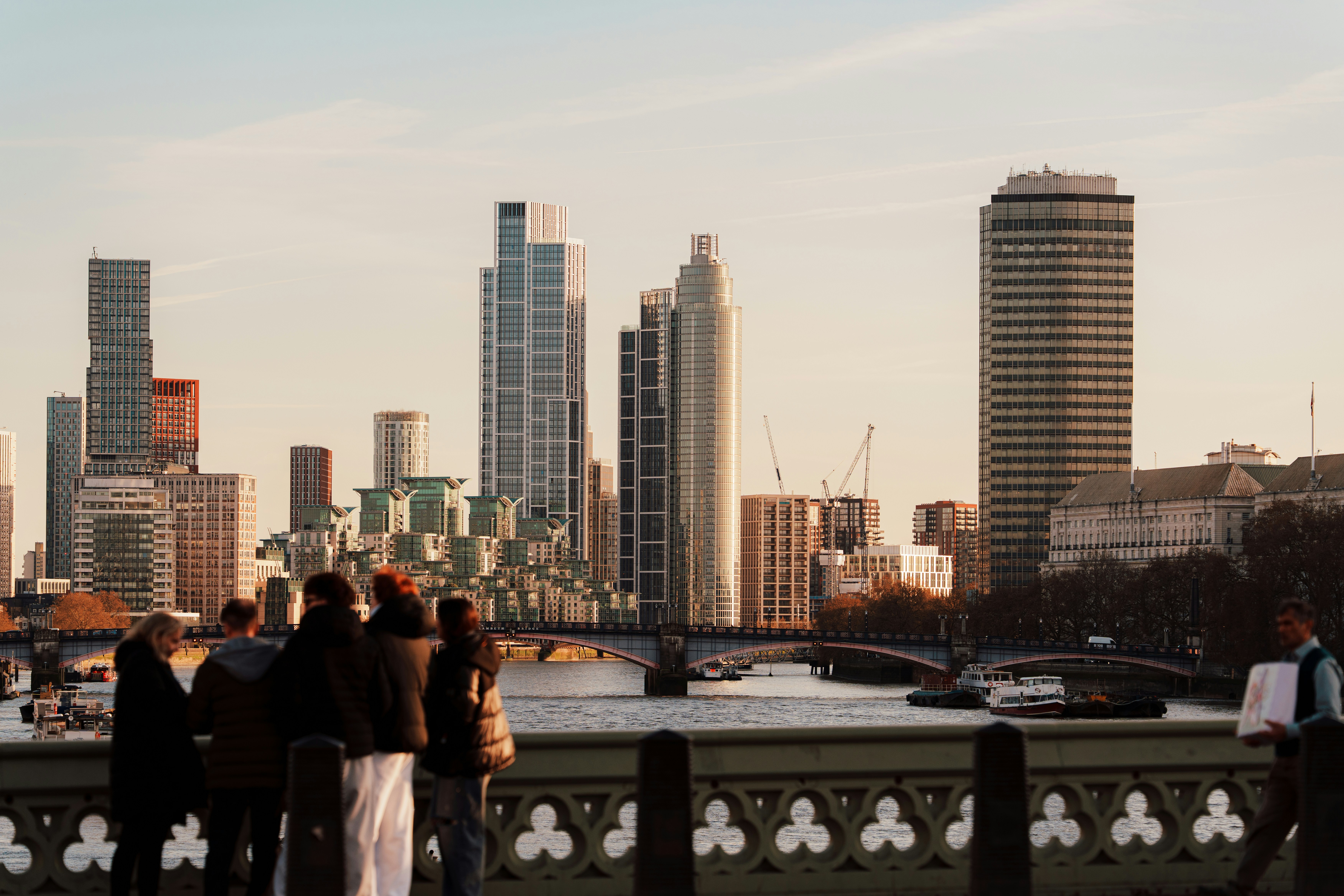 Sunset Rivals: City Skyline and Evening Conversational Crew