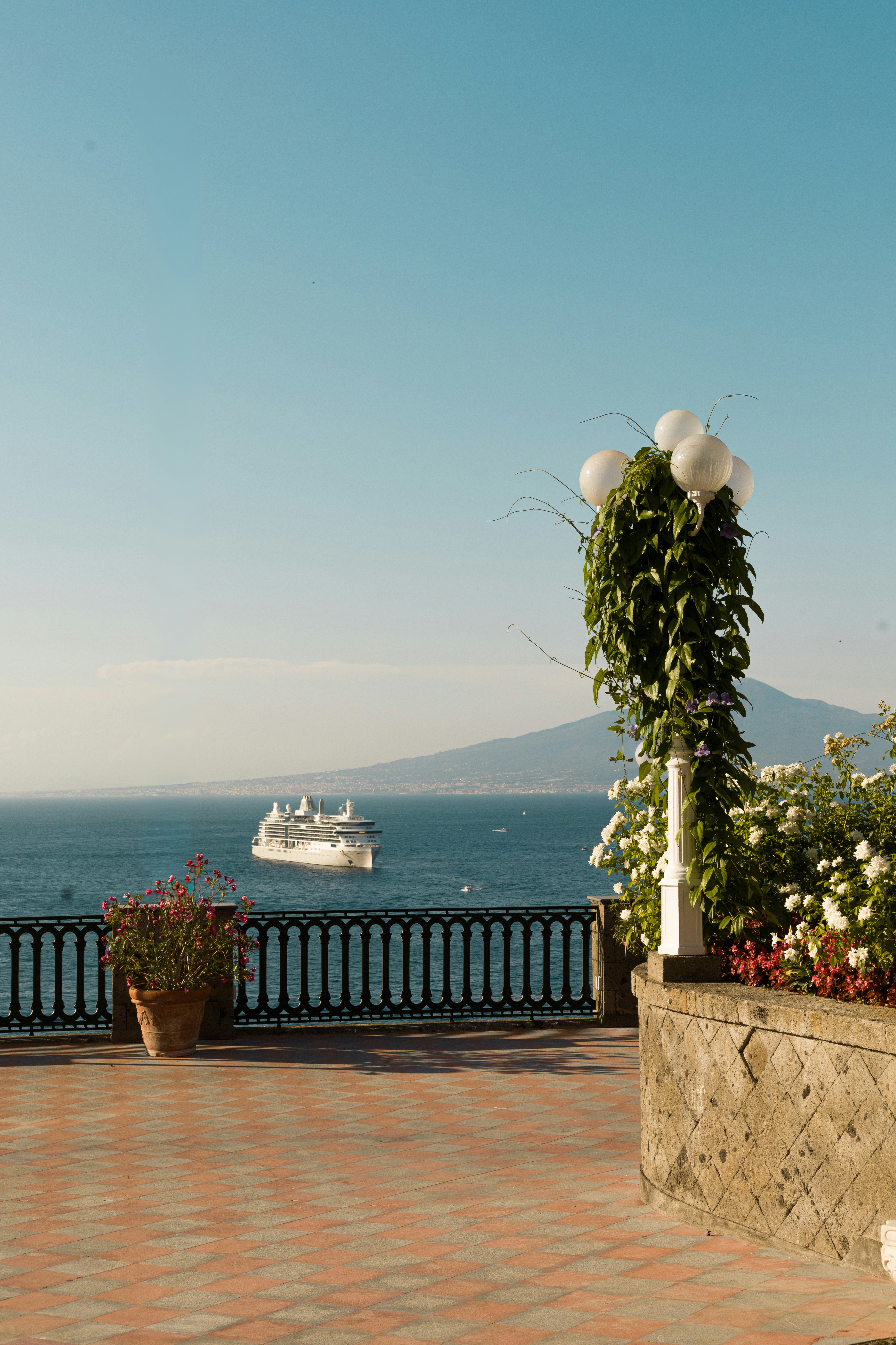Sea Vista with Crescent Garden Lanterns