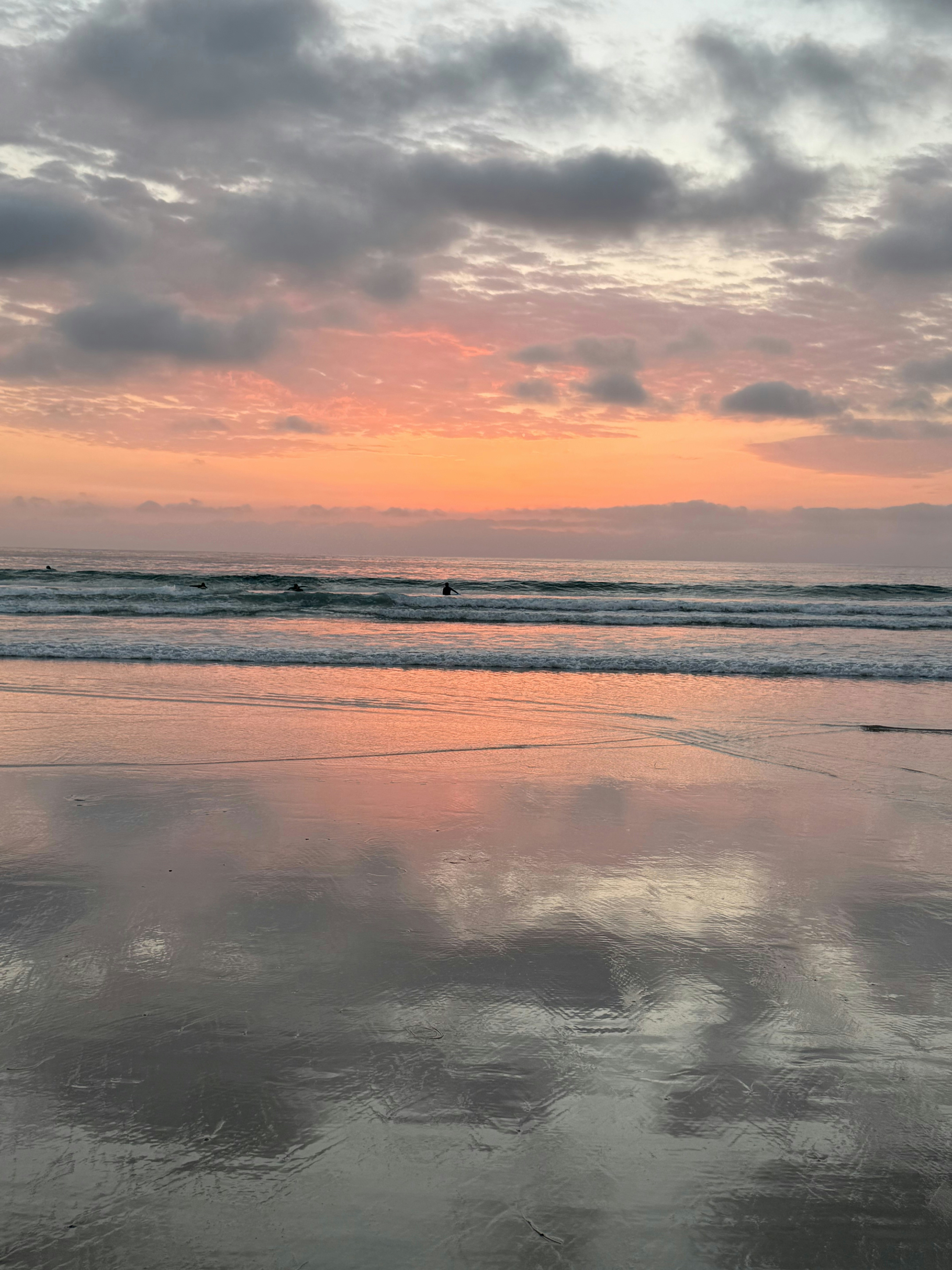 Tide-Wal ebening: Quiet horizons and rippled shore