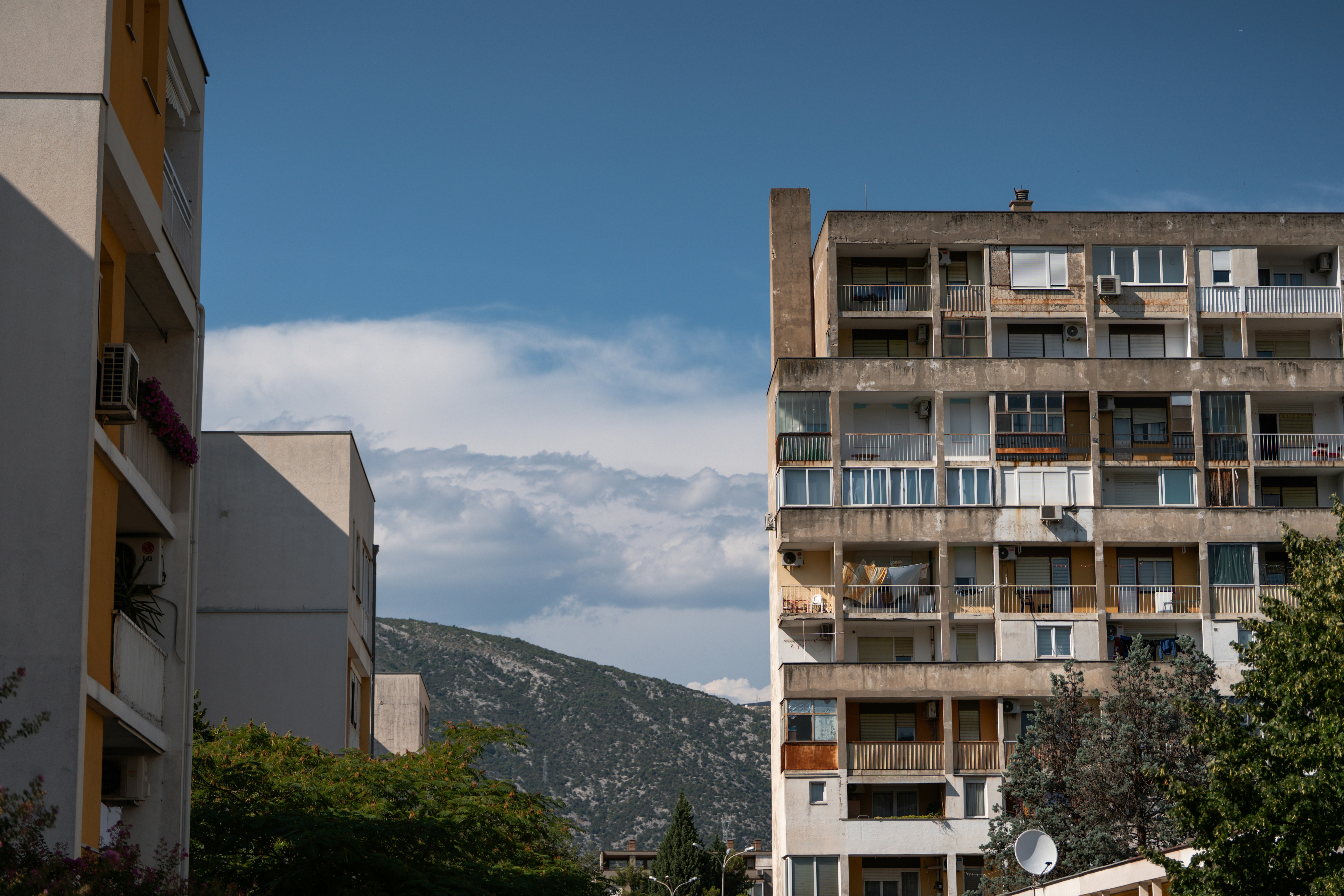 Apartment Block meets Alpine Peak