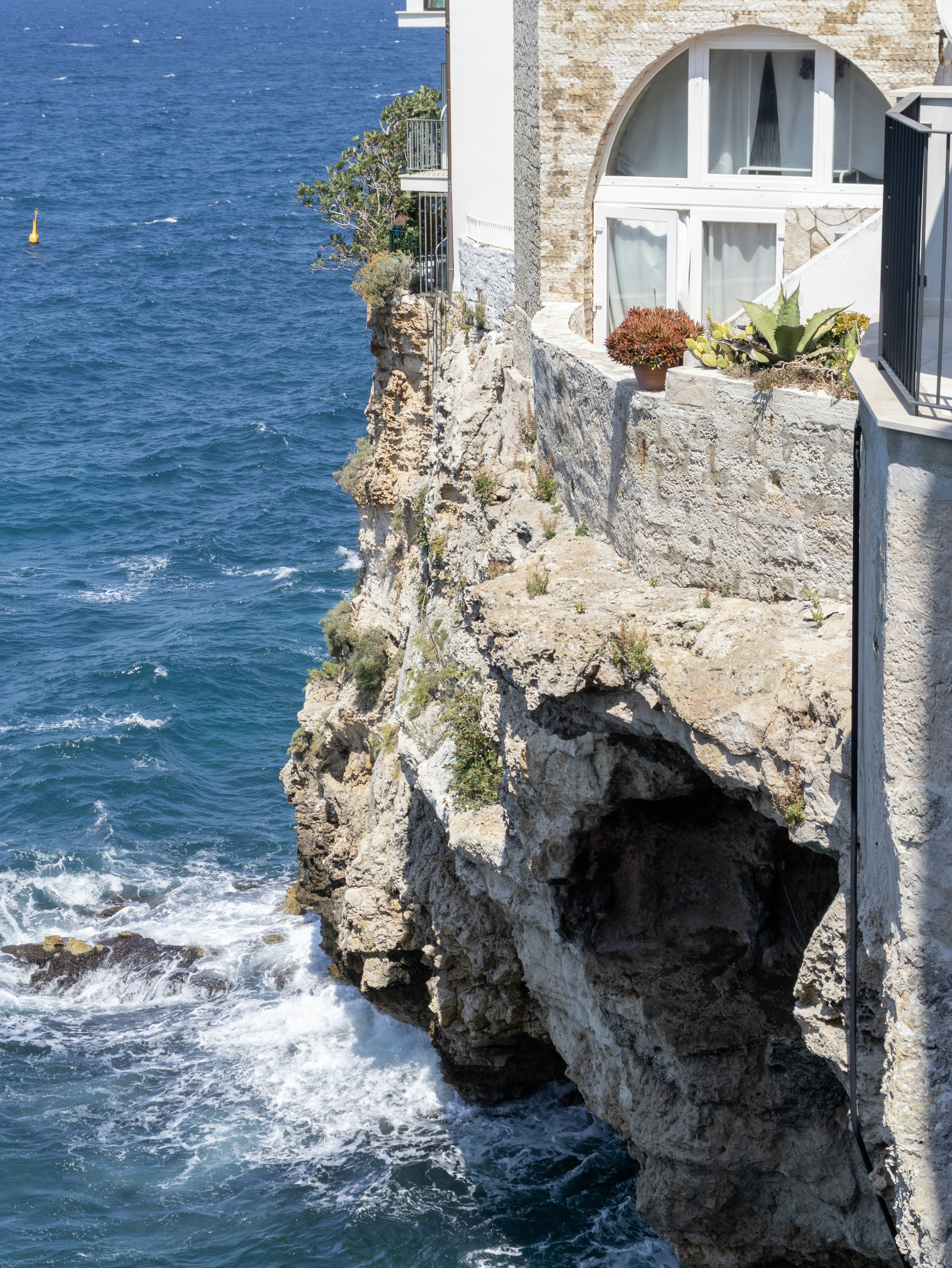 Clifftop Villa Overlooking Turquoise Seas