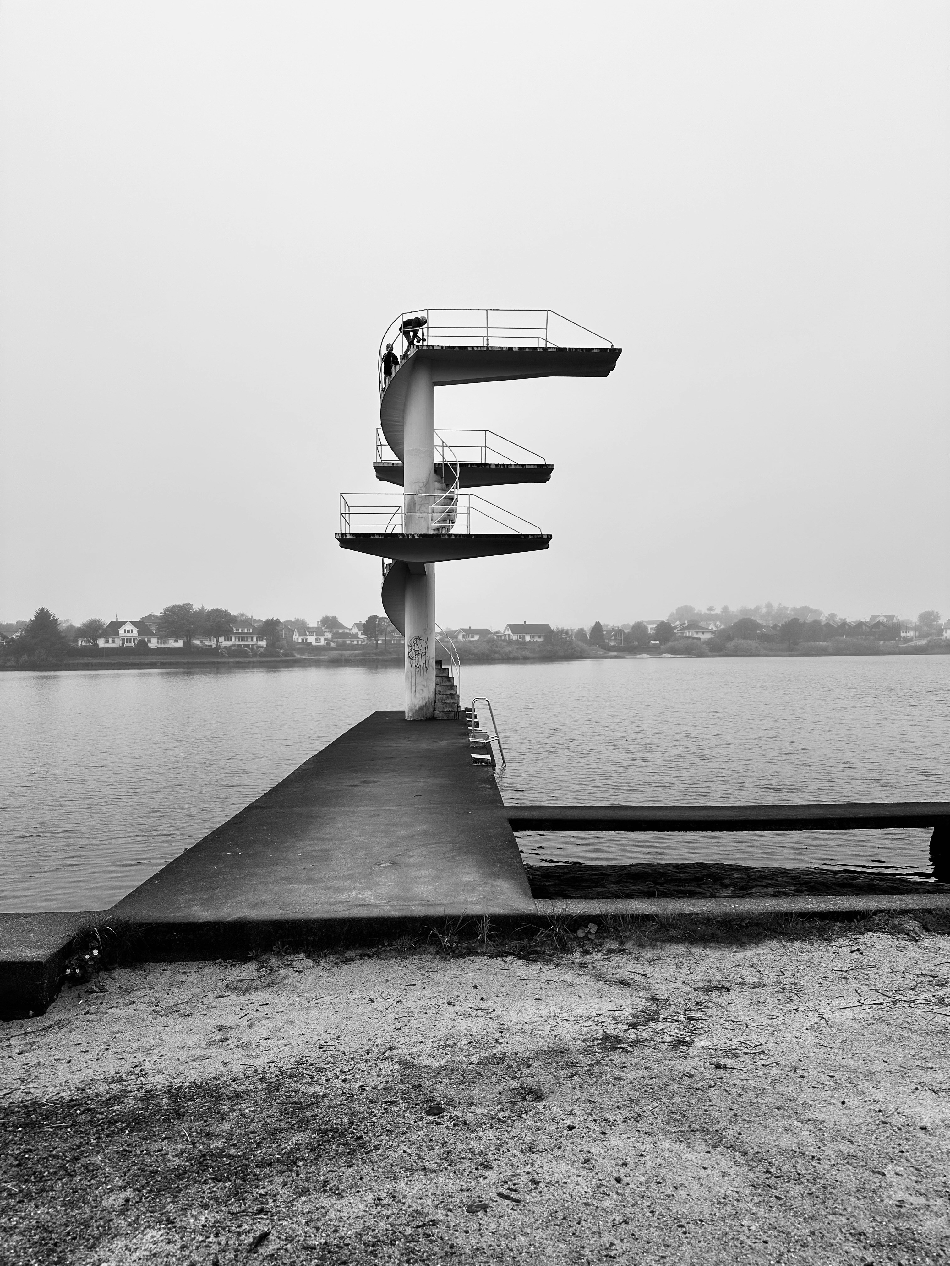 Vertical Spiral at the Pier: A Mono Moment