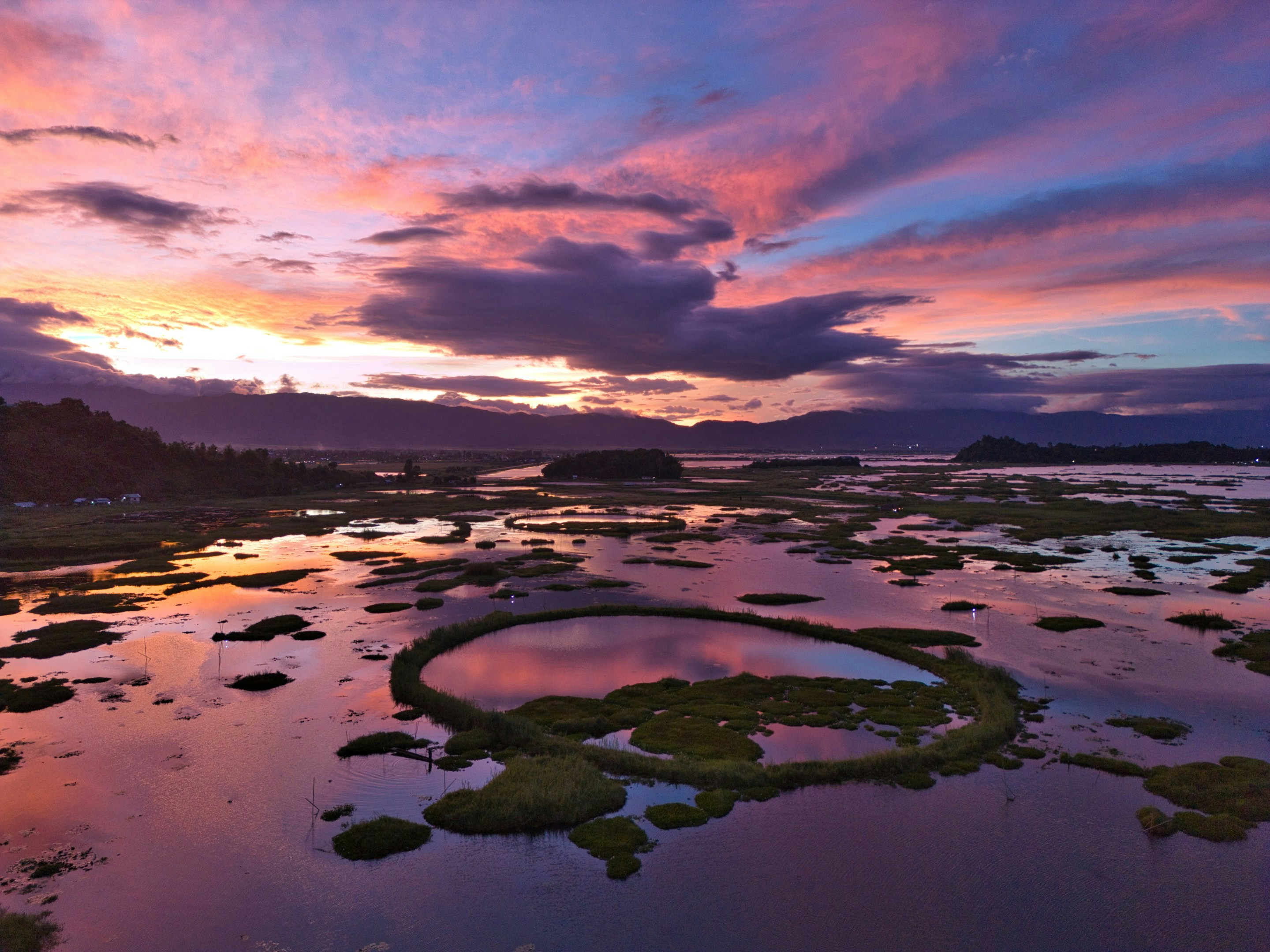 Sunset Over Tidal Rings: A Quiet Shoreline in Blooming Tide