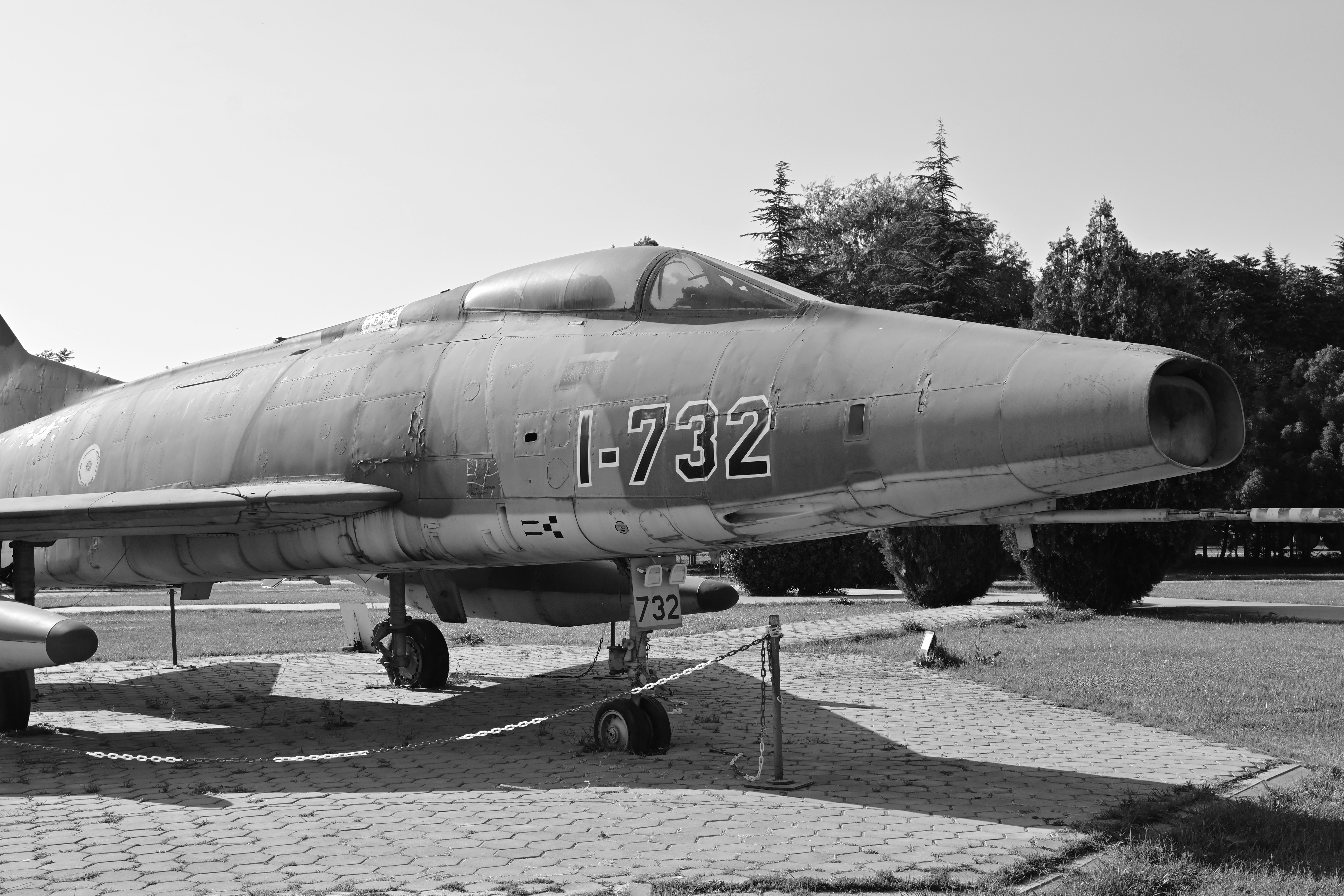 Jet on Display: A Vintage Fighter Carved in Silence
